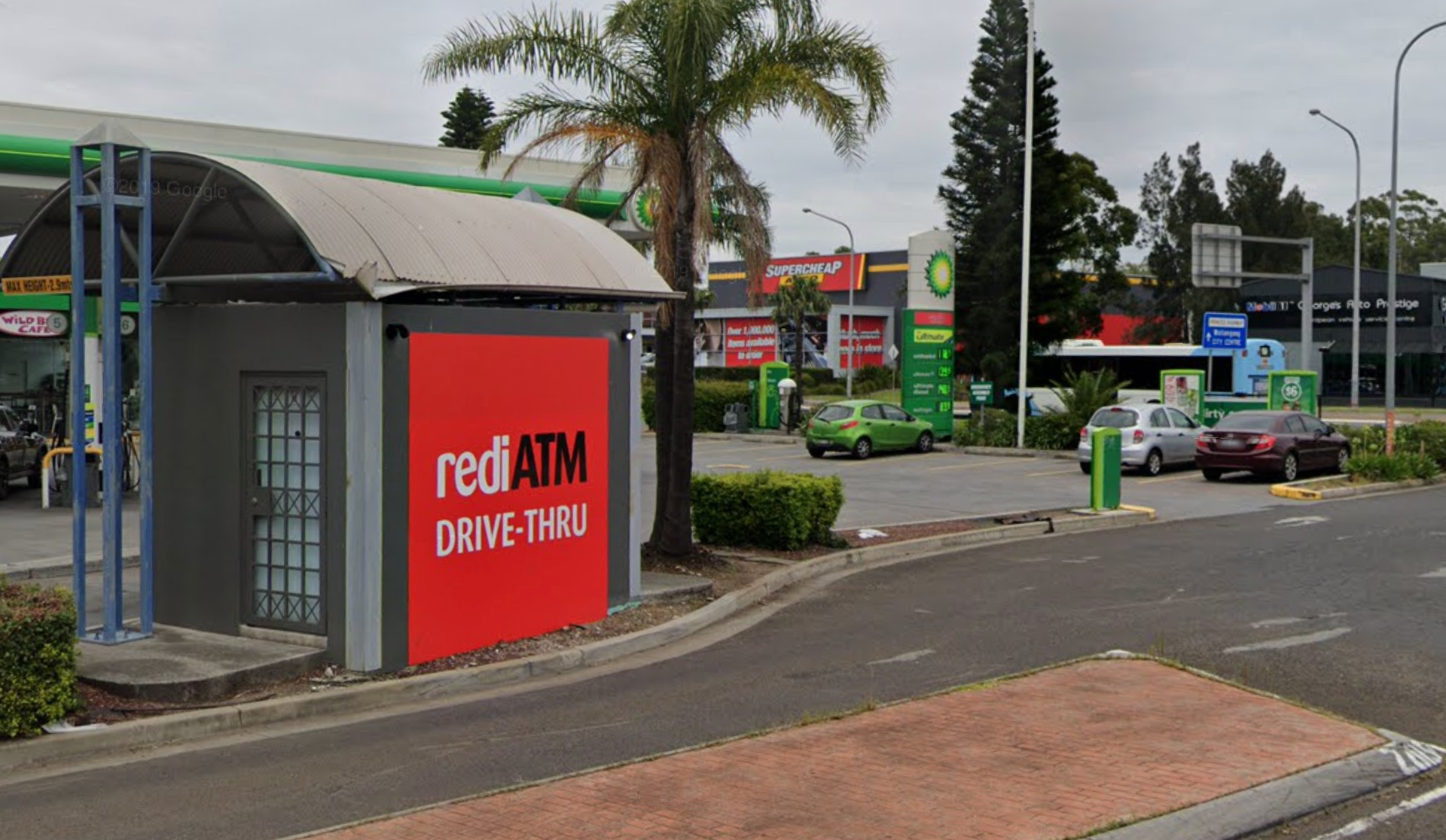 Culture: History of the drive-through, from Macca's to COVID-19 | CarExpert