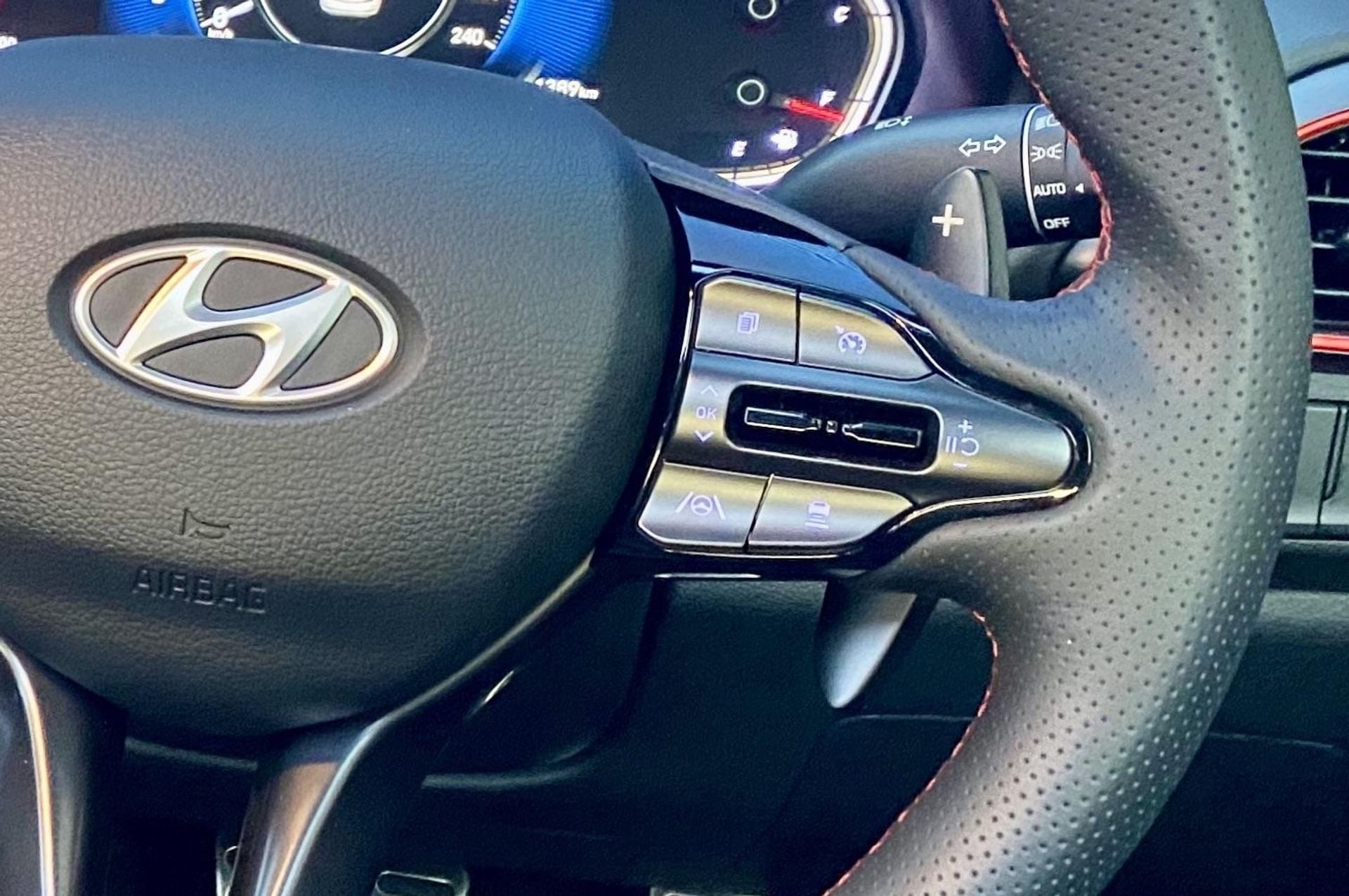 2021 Hyundai i30 N Line Premium v Mazda 3 G25 Astina comparison | CarExpert