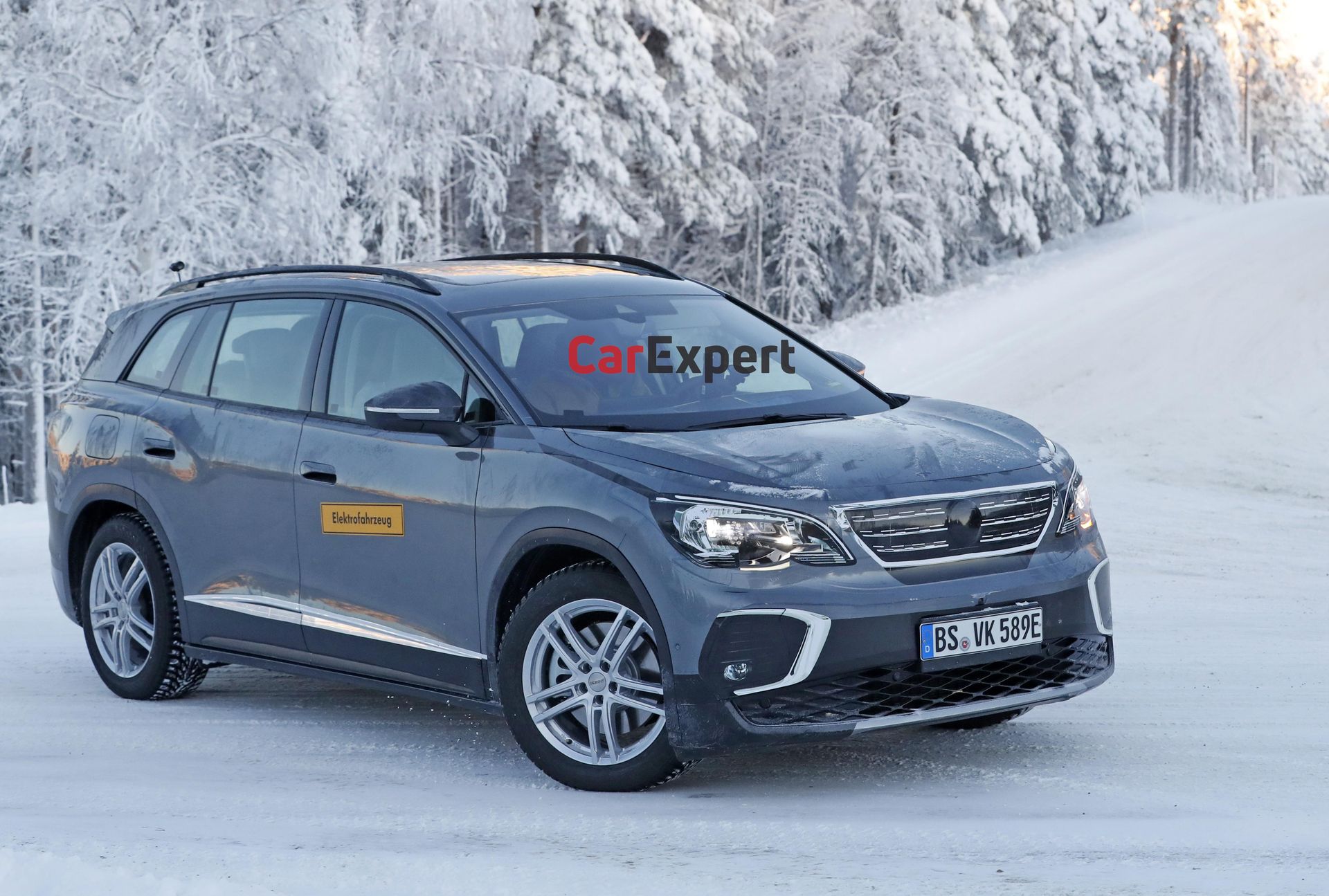 2022 Volkswagen ID.6 spied | CarExpert