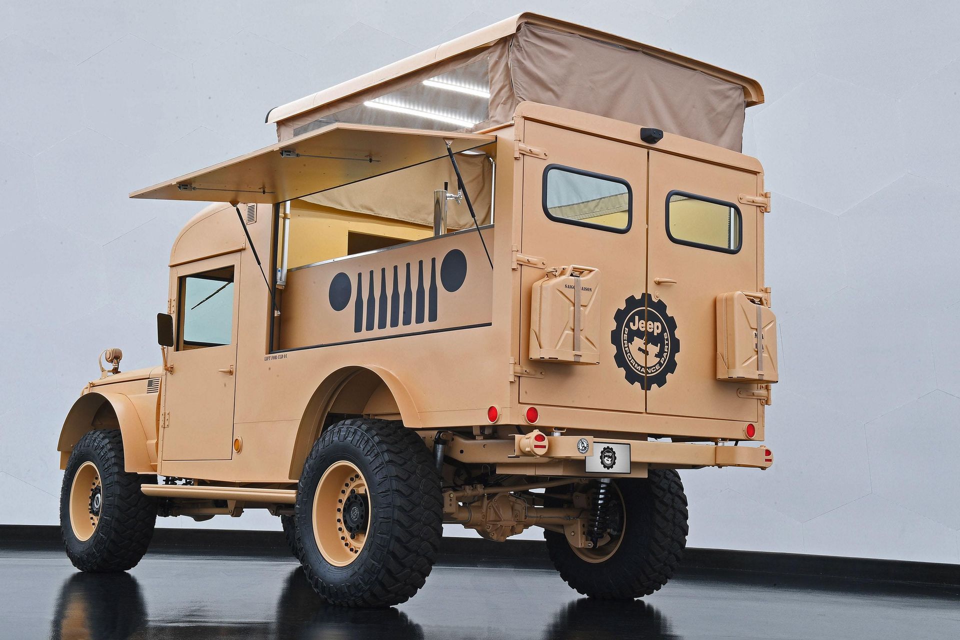 SEMA 2021: Jeep Wrangler Overlook 7-seater, retro Kaiser concept, and ...