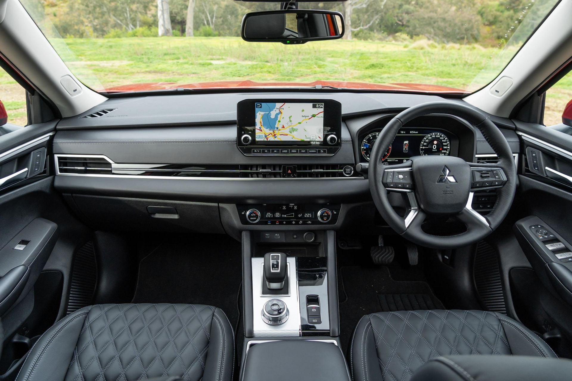 Mitsubishi Outlander: MY22.5 changes see equipment dropped on lower ...