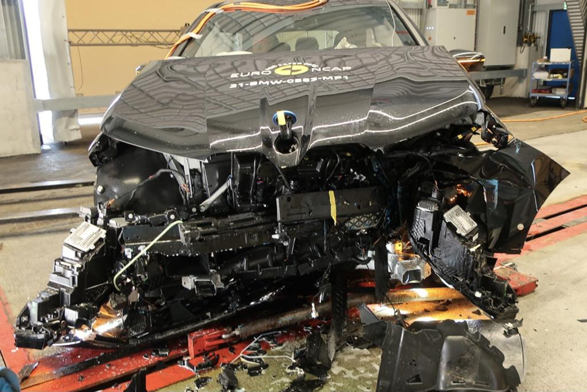 BMW iX EV achieves five-star ANCAP crash score | CarExpert