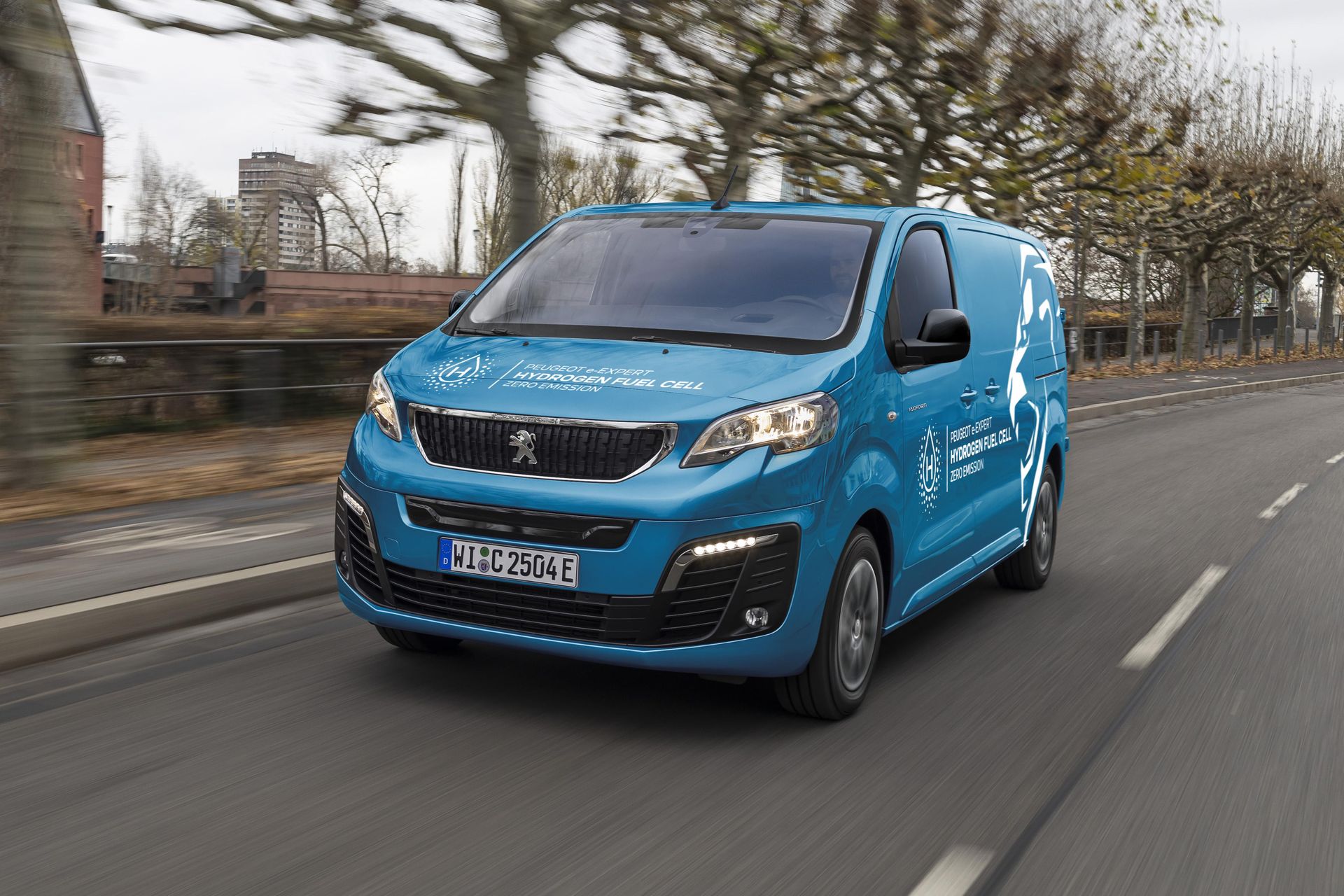 Stellantis hydrogen fuel-cell van trio roll off production line | CarExpert