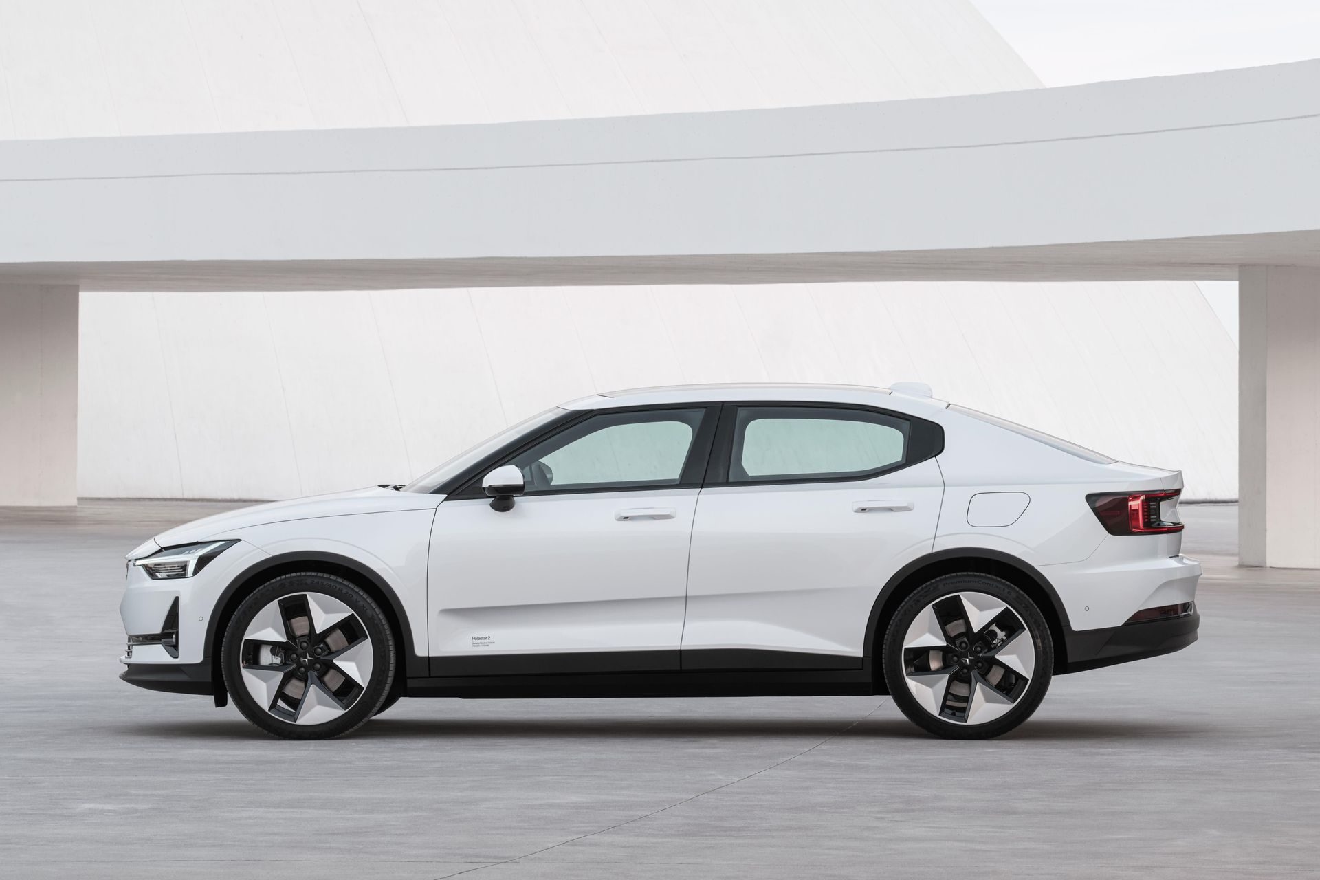 Polestar 2 gains extra power with $1600 software update | CarExpert