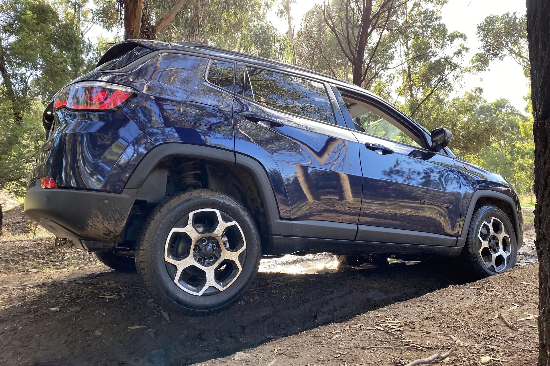 SUV off-road test: Top 12 medium SUVs compared, with video | CarExpert