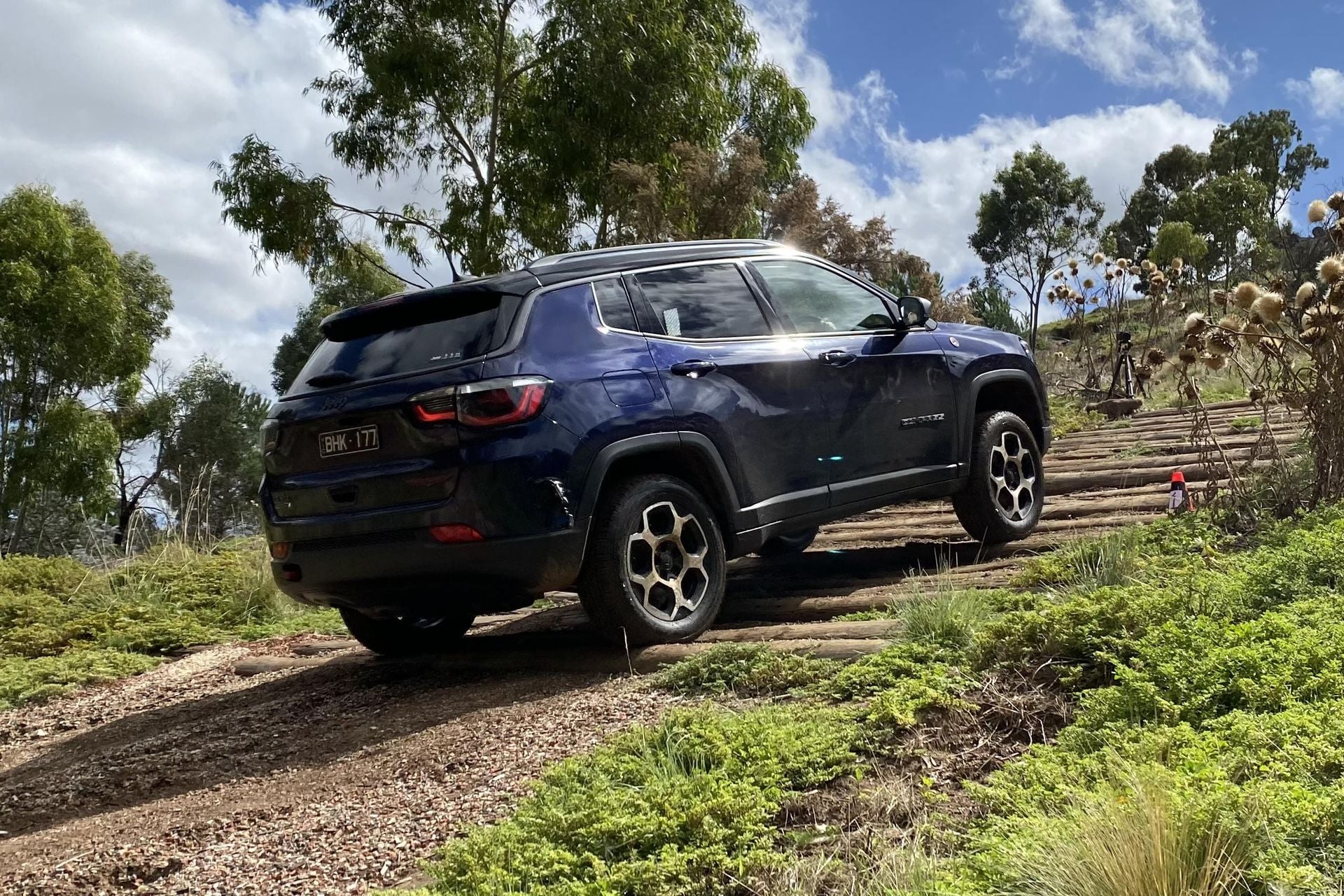 SUV off-road test: Top 12 medium SUVs compared, with video | CarExpert