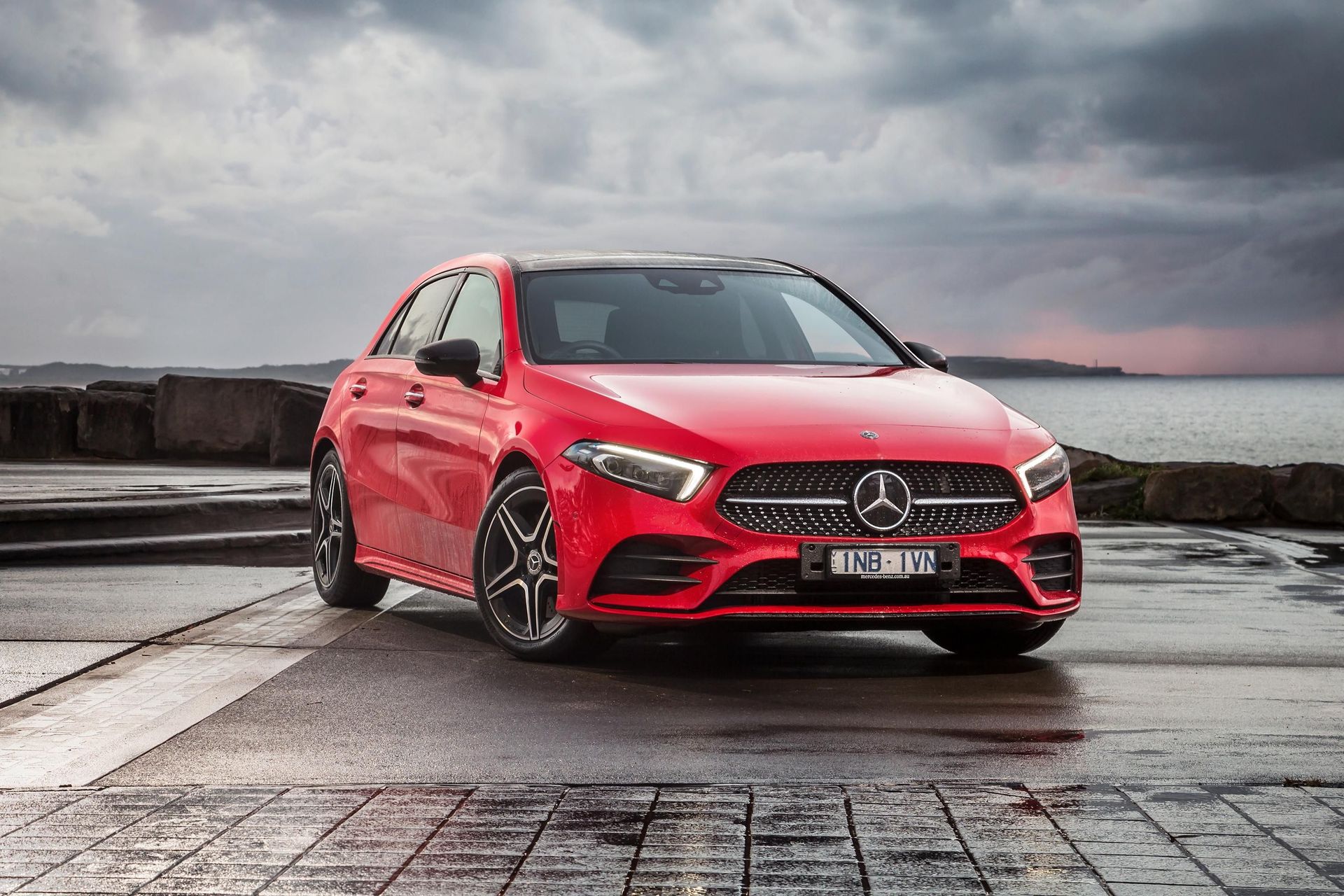 Mercedes-Benz's entry-level small cars miss out on fuel-saving tech ...