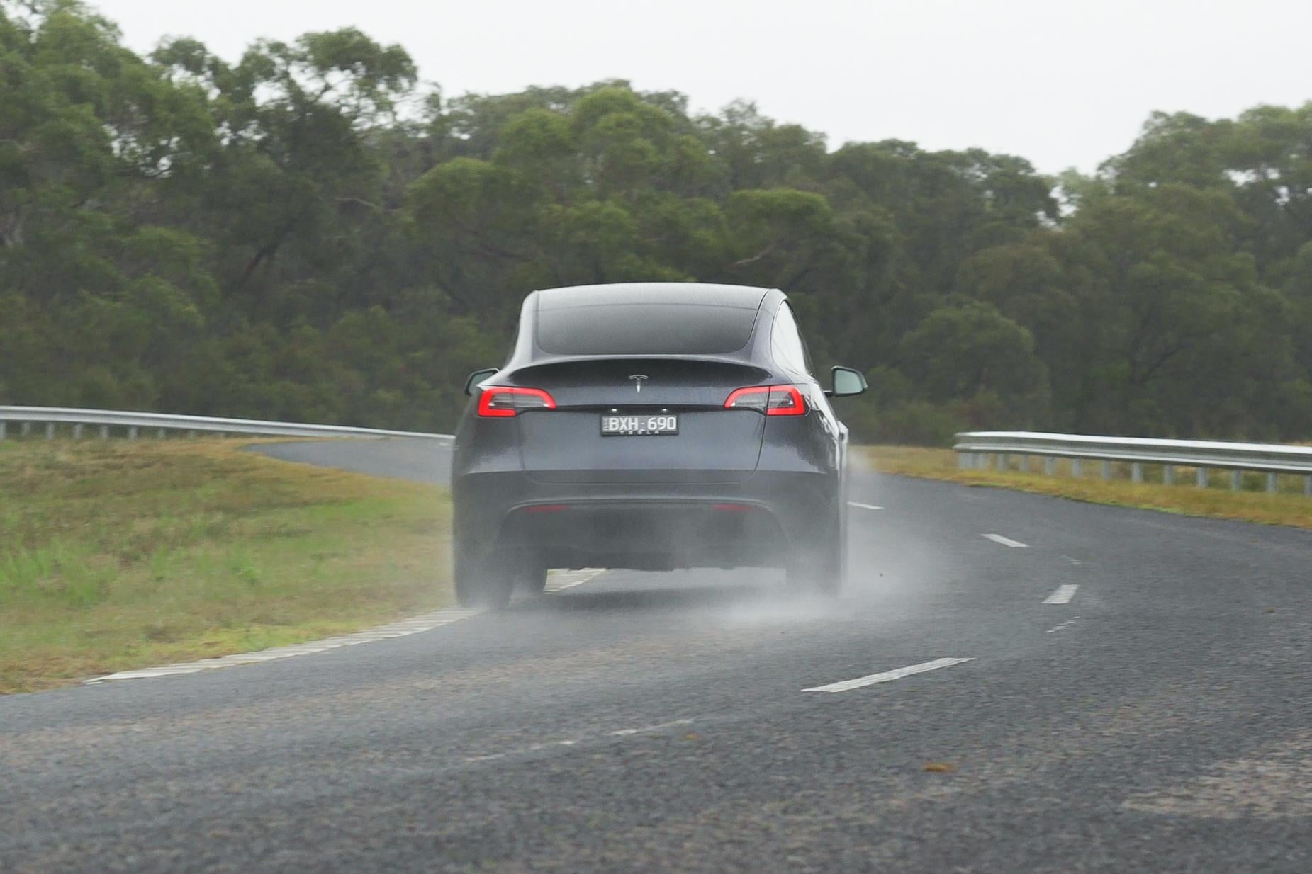 Australian Tesla vehicles get new features with latest update | CarExpert