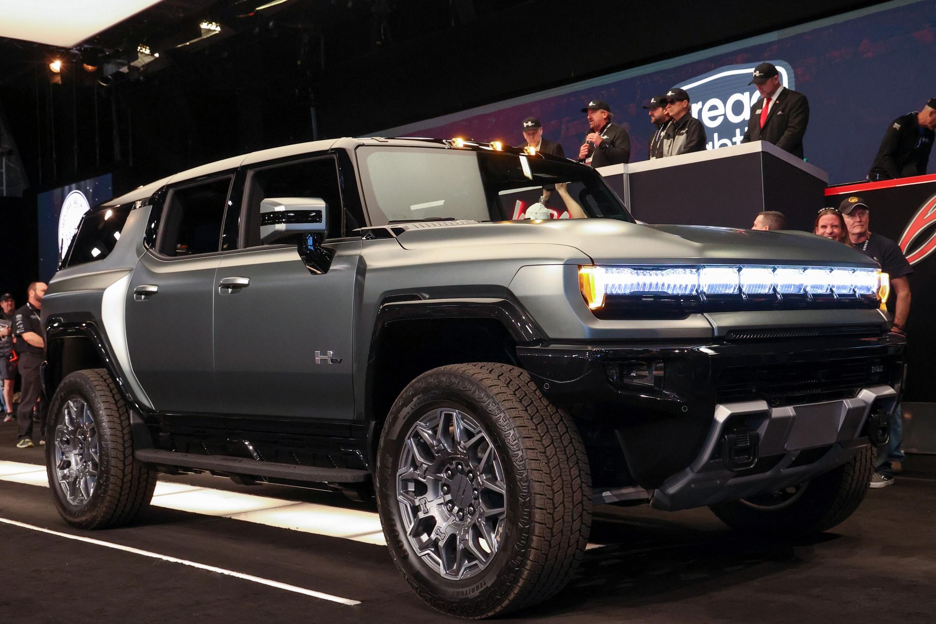 GMC Hummer electric SUV production begins | CarExpert