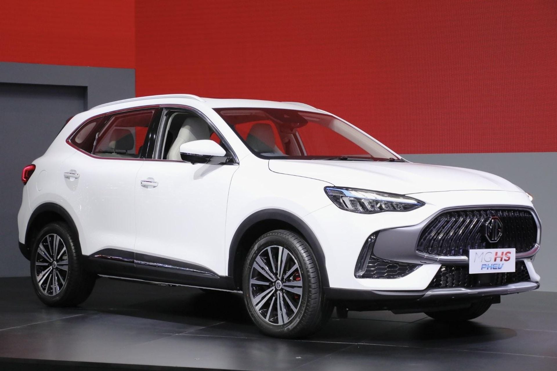 MG HS Plus EV: Australia's best-selling PHEV will be updated in 2023 ...