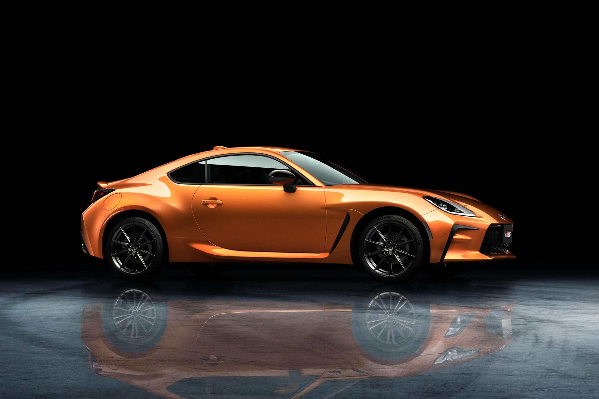 Toyota celebrates 10 years of the 86 with 86 special sports cars ...