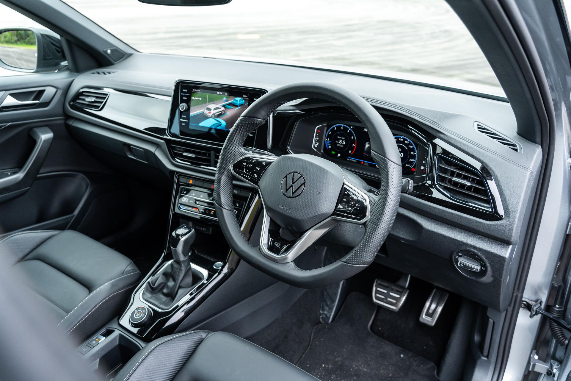 2023 Volkswagen T-Roc R-Line review | CarExpert