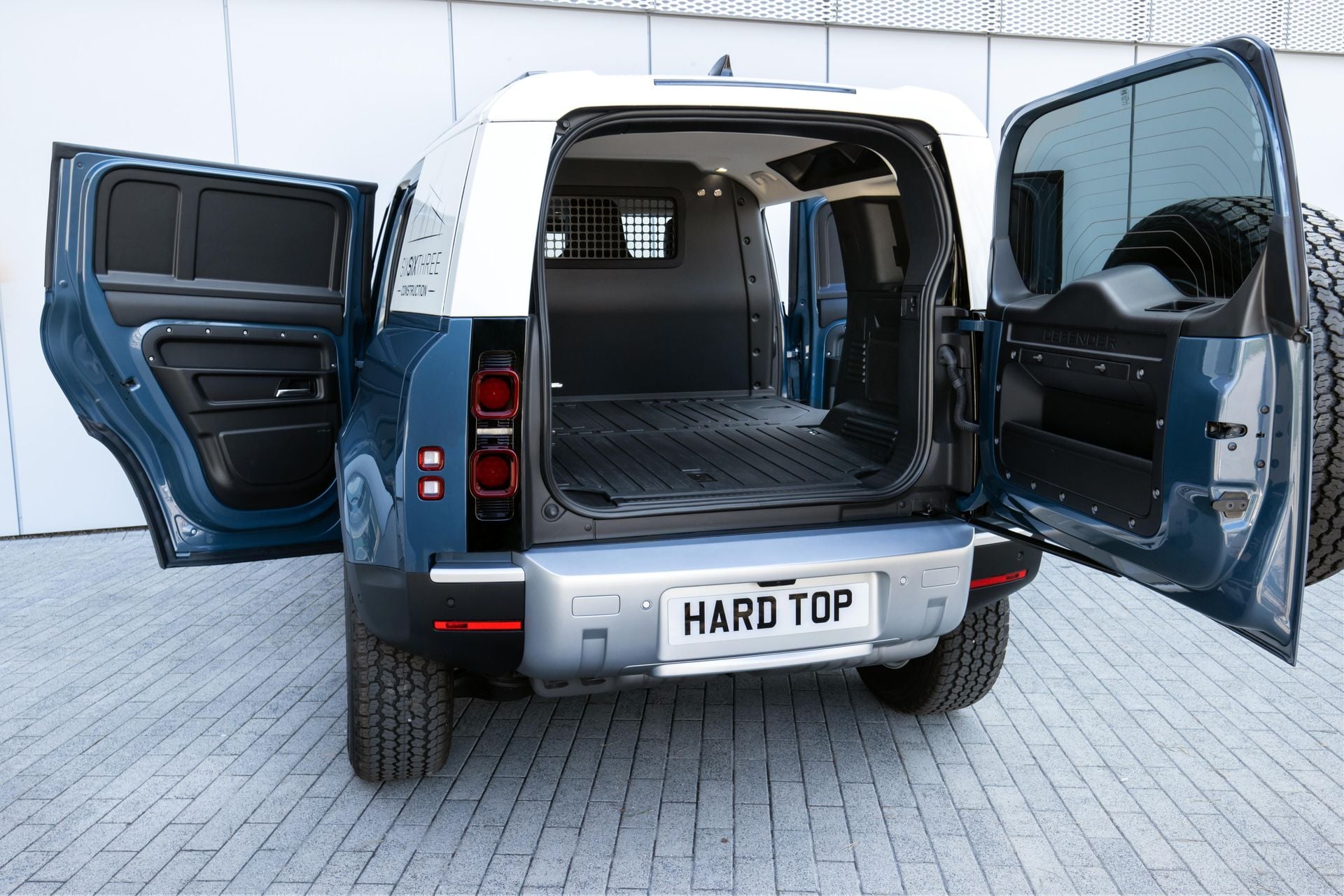 2024 Land Rover Defender price and specs | CarExpert