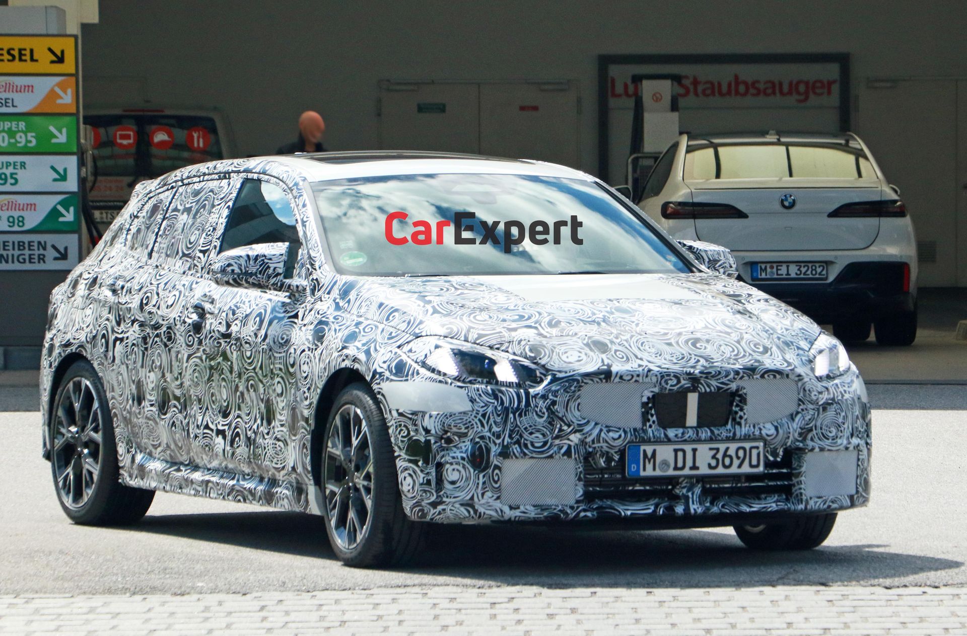 Smallest next-generation BMW spied | CarExpert