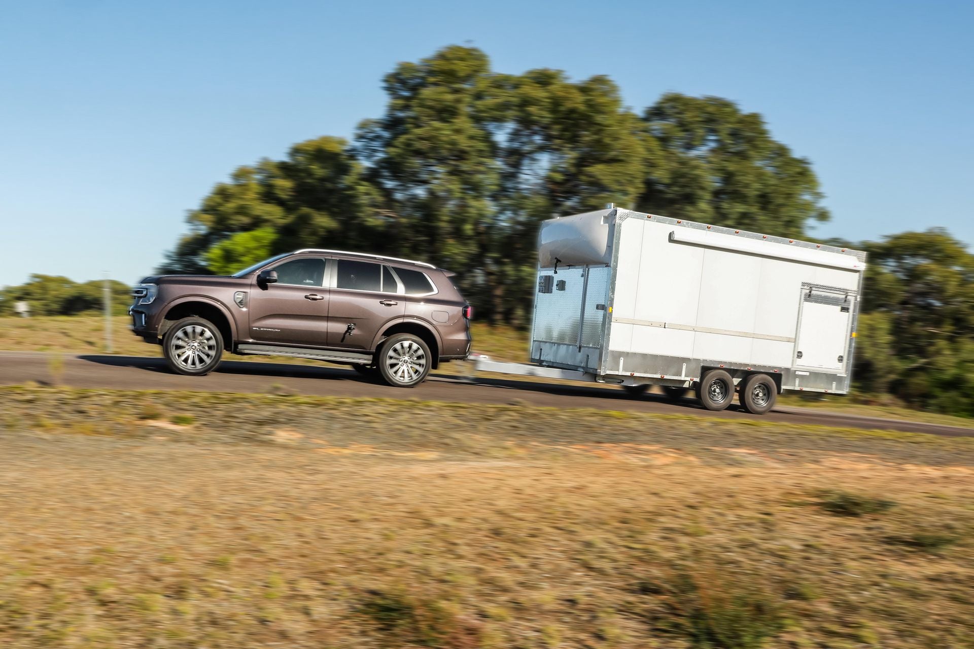 Best 4WD SUV towing test: Some fail our challenges! MU-X vs LandCruiser ...