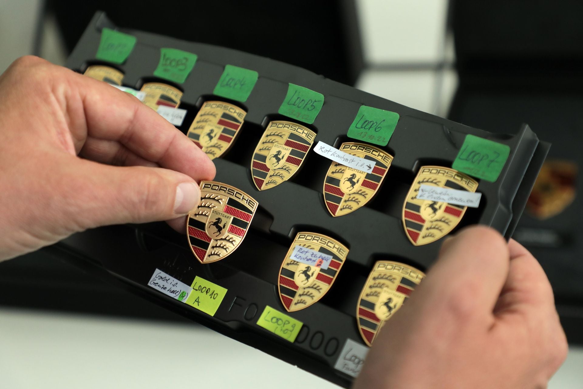 There's a new crest coming to Porsche cars this year | CarExpert