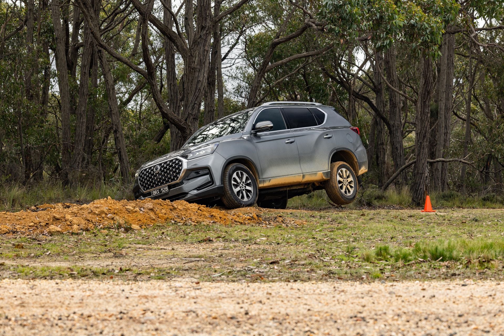Best 4WD SUV off-road revealed: MU-X vs LandCruiser vs Patrol vs ...