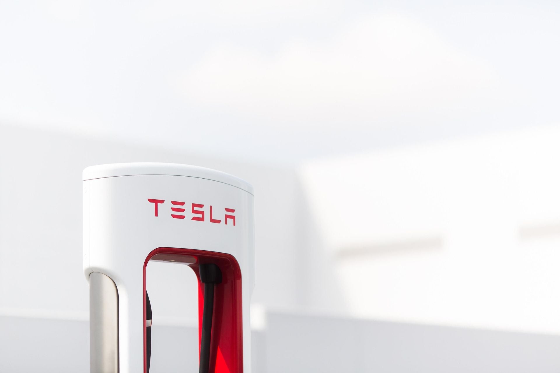 Tesla move adds more public electric car chargers... for everyone in ...
