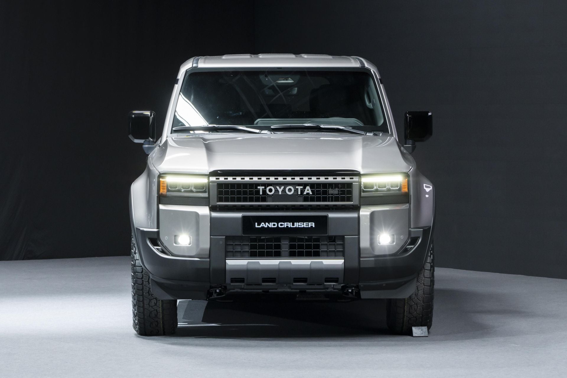Toyota Prado hybrid sips less fuel than a diesel 300 Series | CarExpert