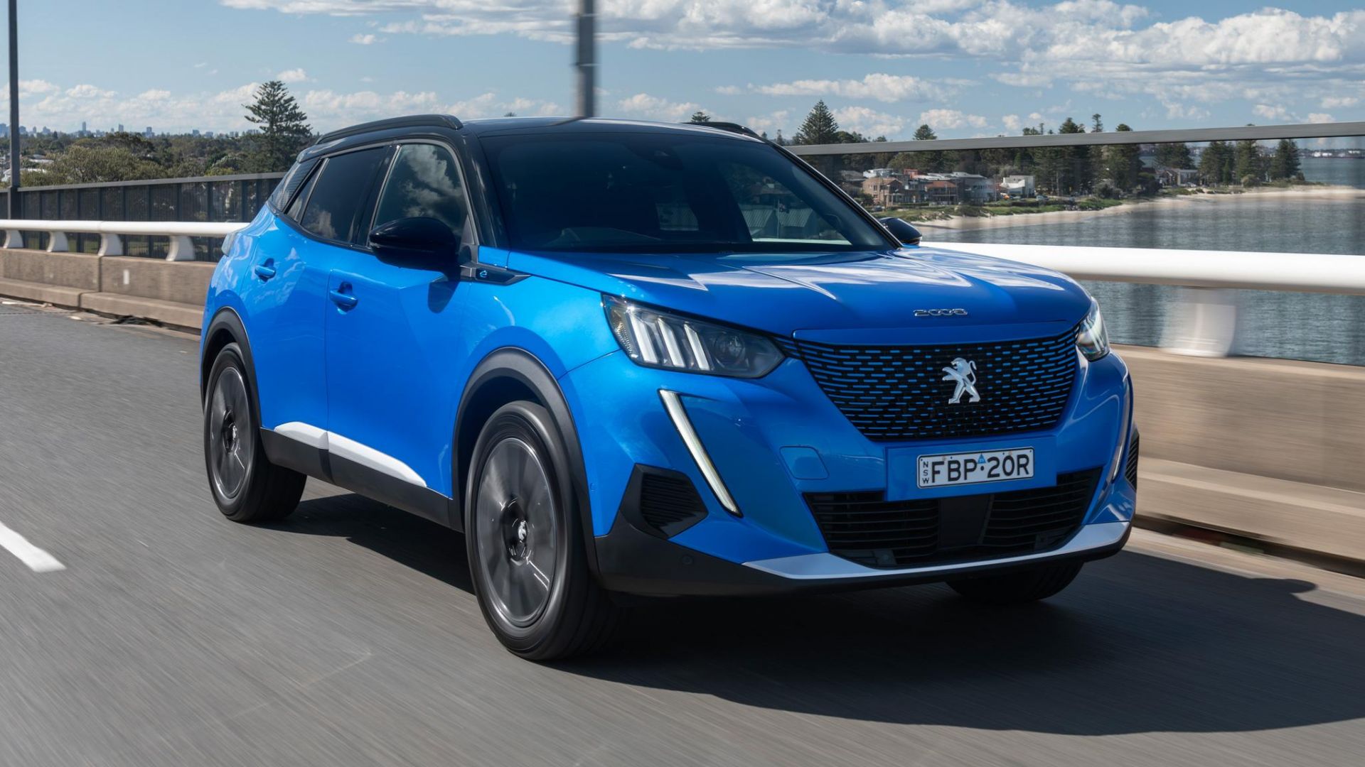 2024 Peugeot e-2008 review | CarExpert