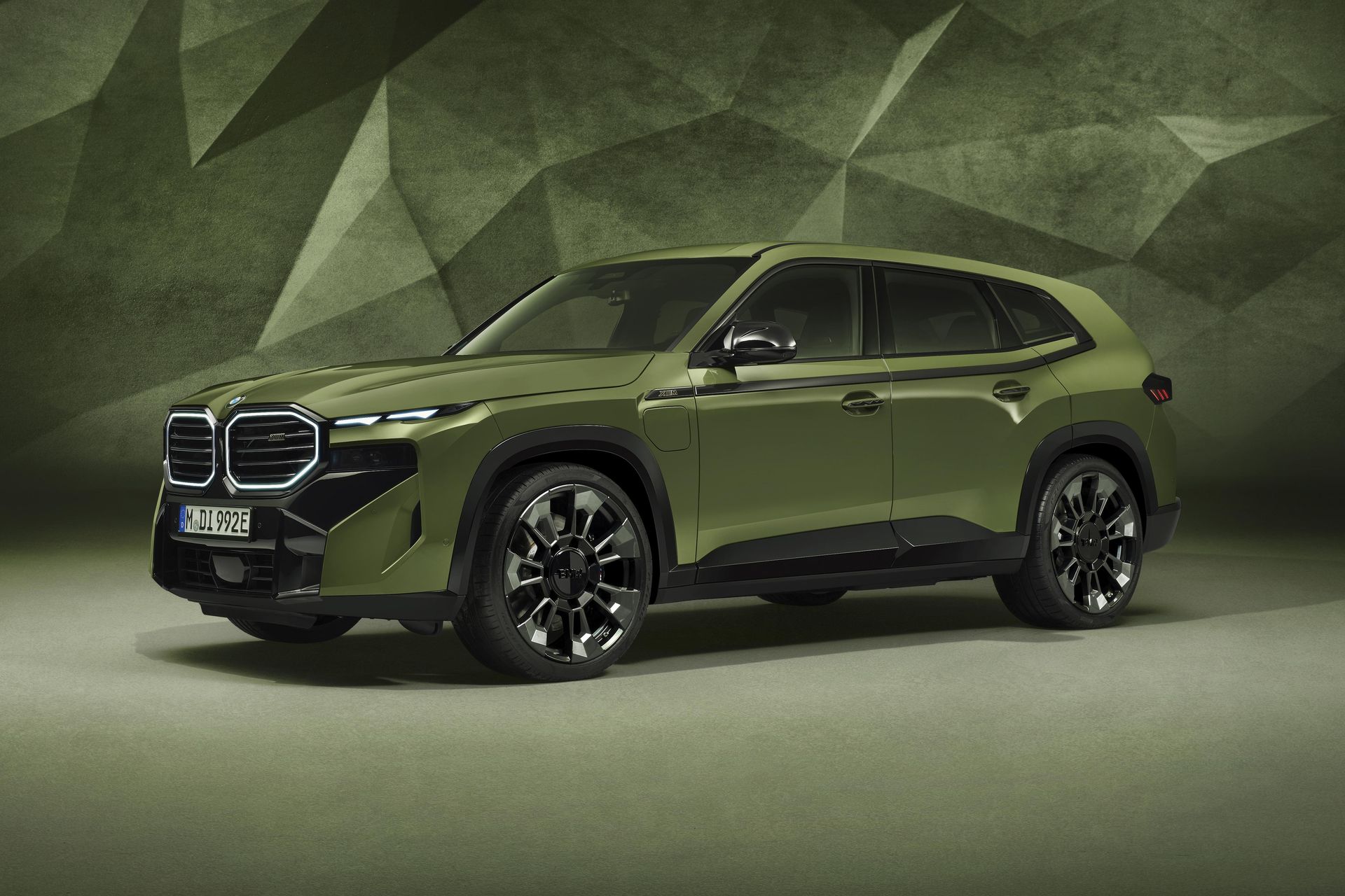 Green is good at BMW as colour enjoys resurgence | CarExpert