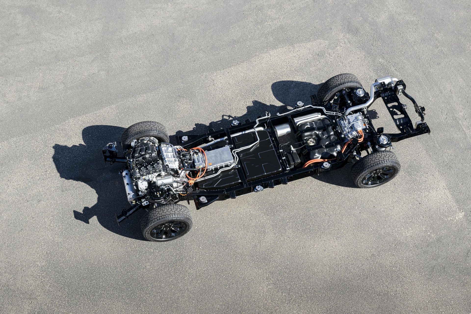 Ram offers best of both worlds with range-extender 1500 Ramcharger ...
