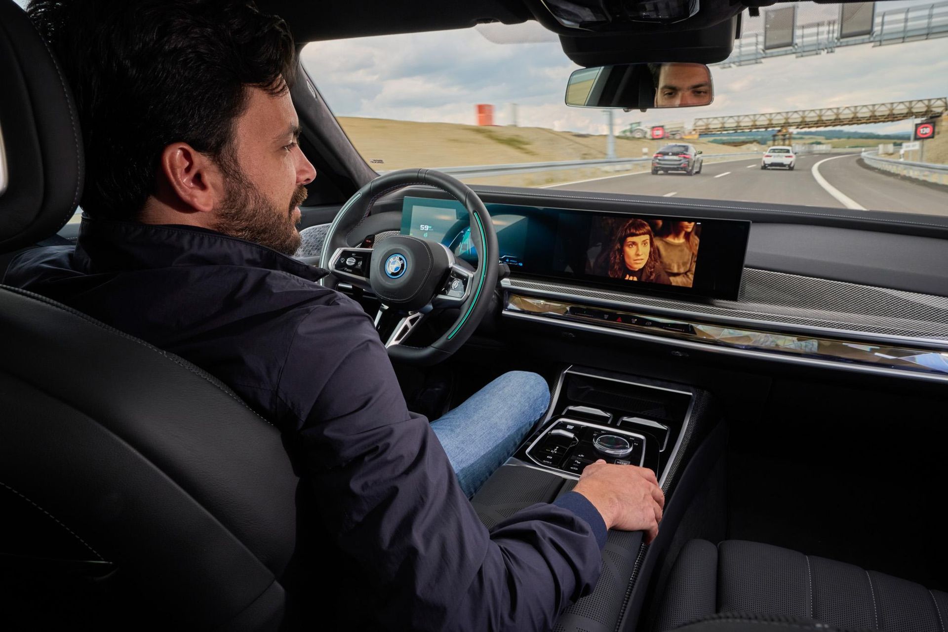 Hands off! BMW 7 Series getting even smarter autonomous tech... but not ...