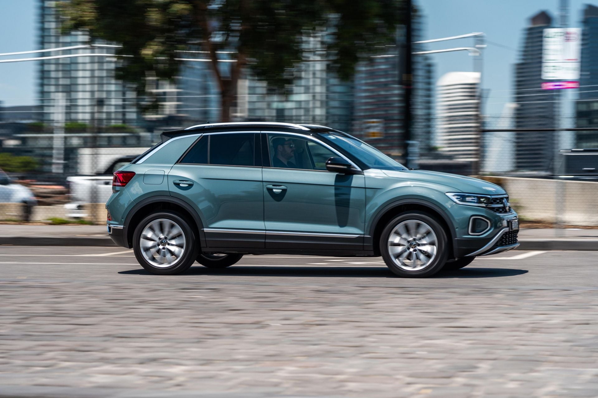 2025 Volkswagen T-Roc R-Line review | CarExpert