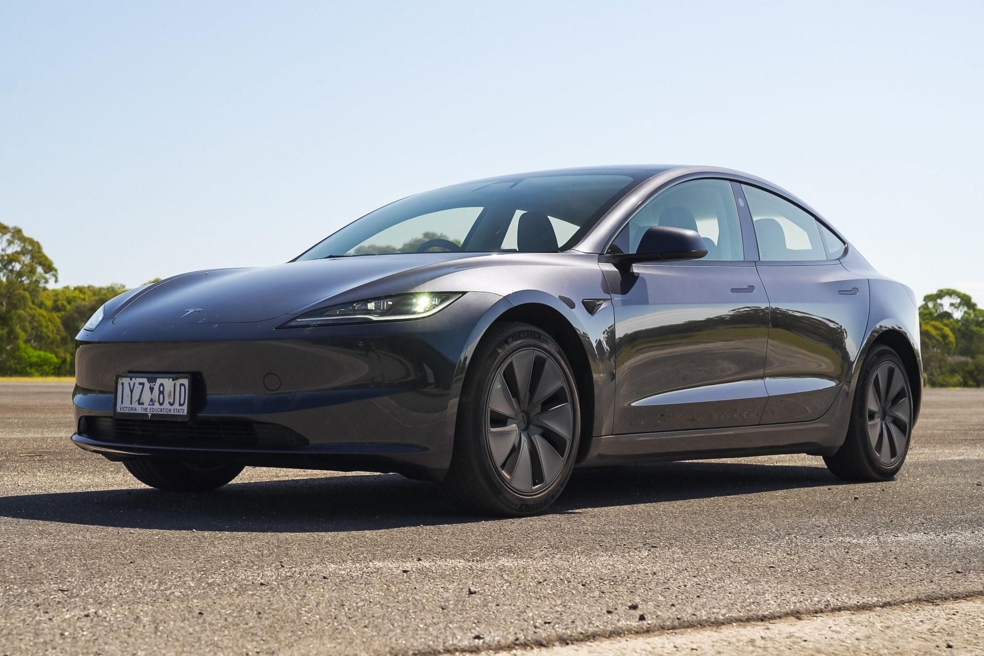 Tesla deals bring discounts, free charging for Australian buyers ...