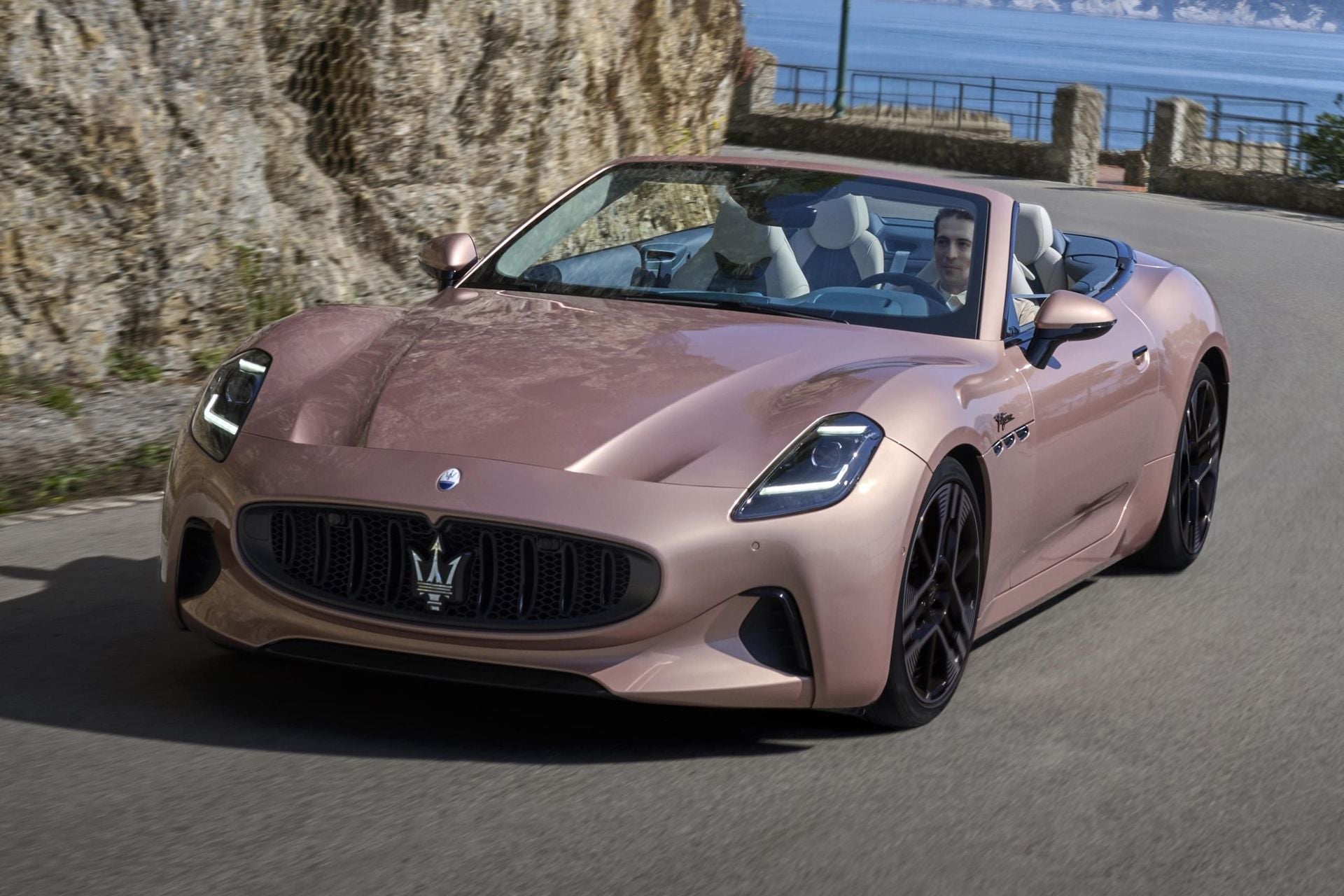 2025 Maserati GranCabrio Folgore: Convertible grand tourer goes ...