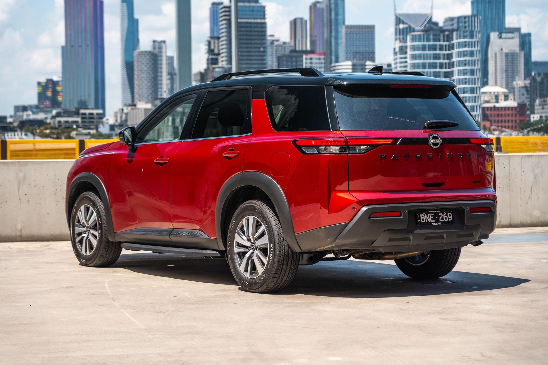 Nissan Pathfinder will be sold alongside new Pathfinder 'Pro-4X' on ute ...