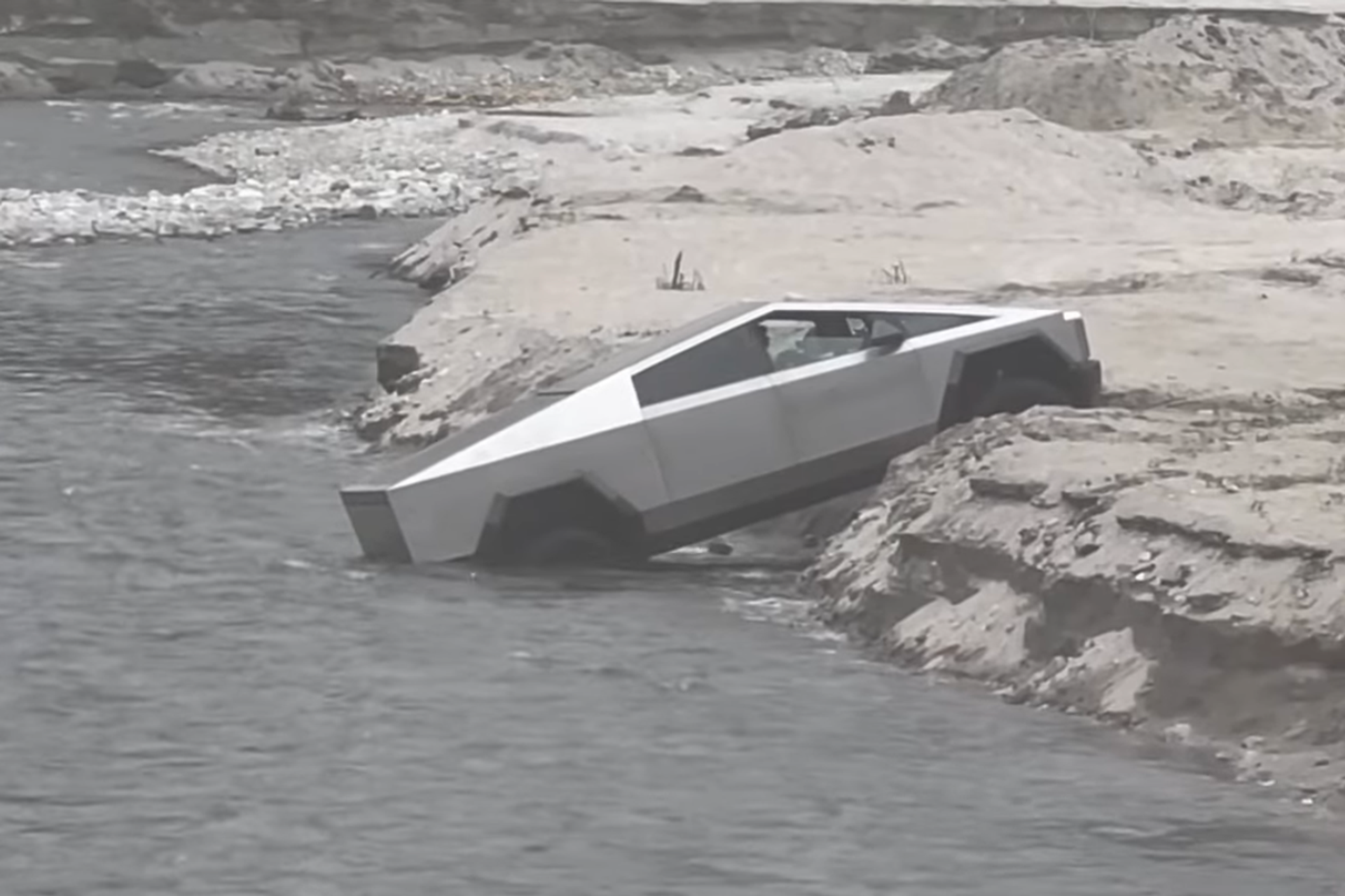 The Tesla Cybertruck was supposed to cross seas, but can't even cross ...