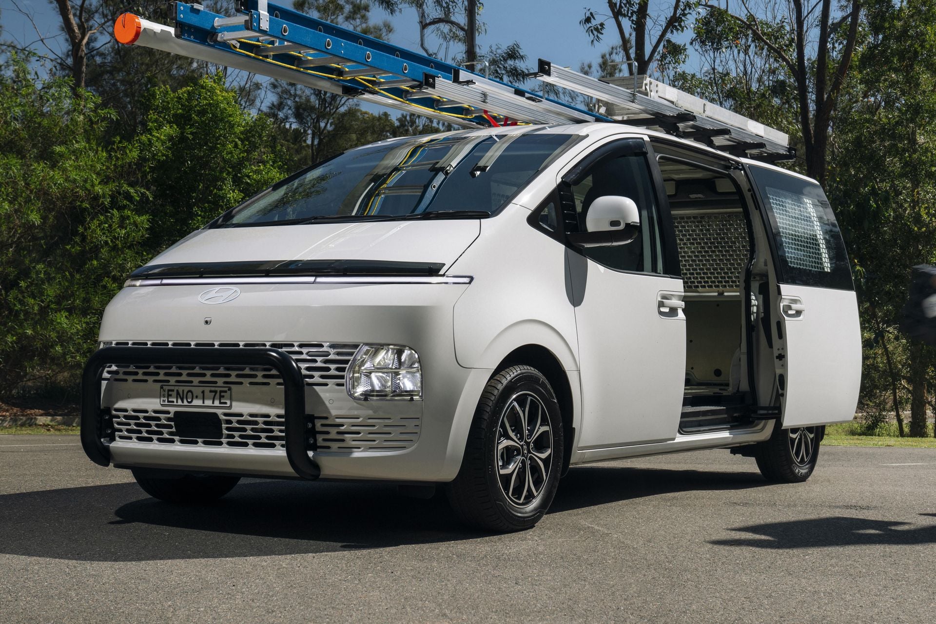 2025 Hyundai Staria Load price and specs | CarExpert