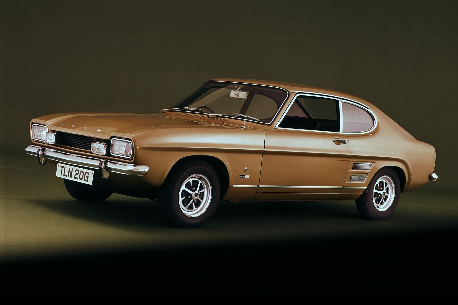 Ford Capri leaked: Iconic coupe name used on another electric SUV ...