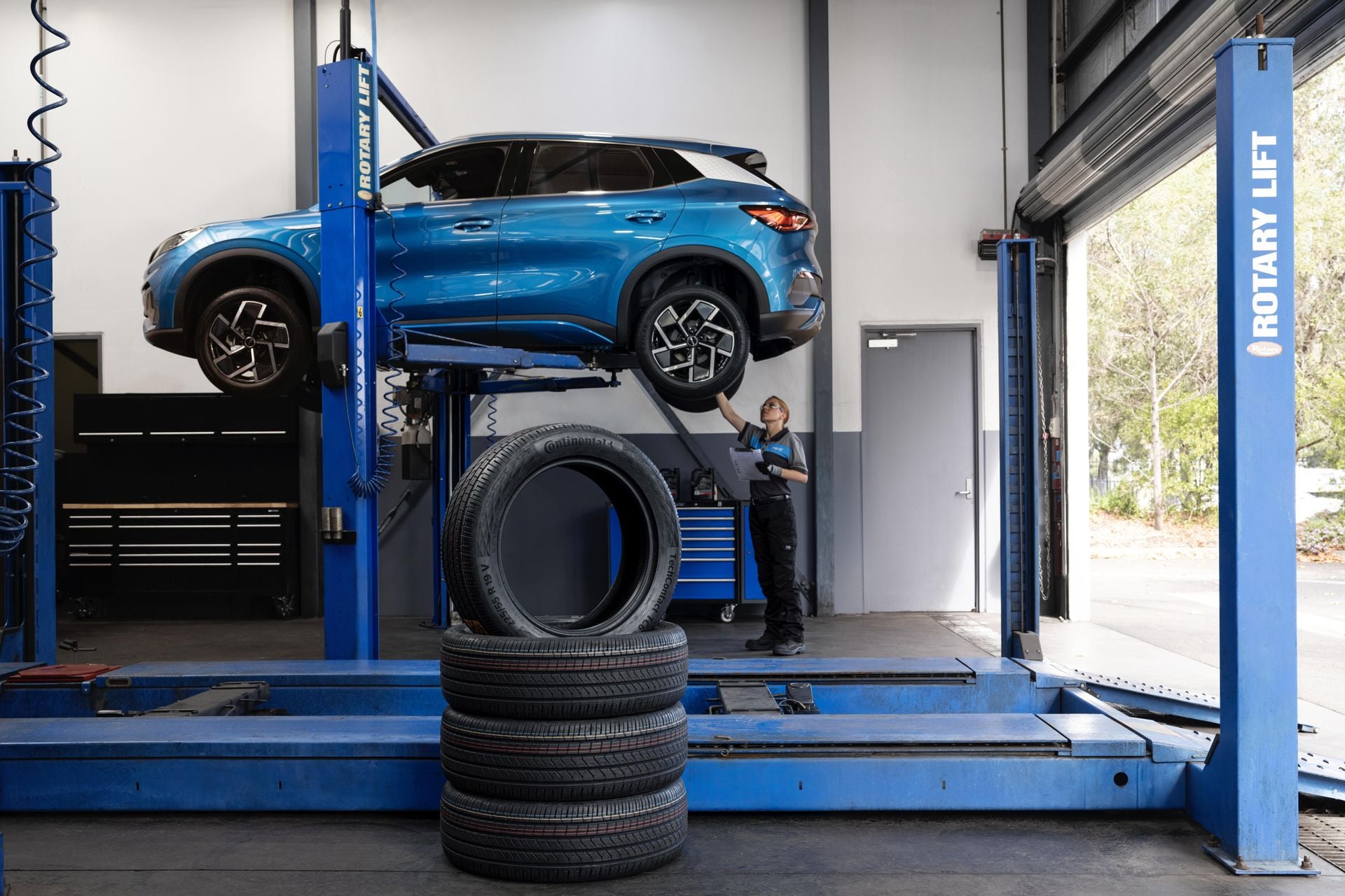 Cost-of-living squeeze pushing Australians to skip car servicing ...