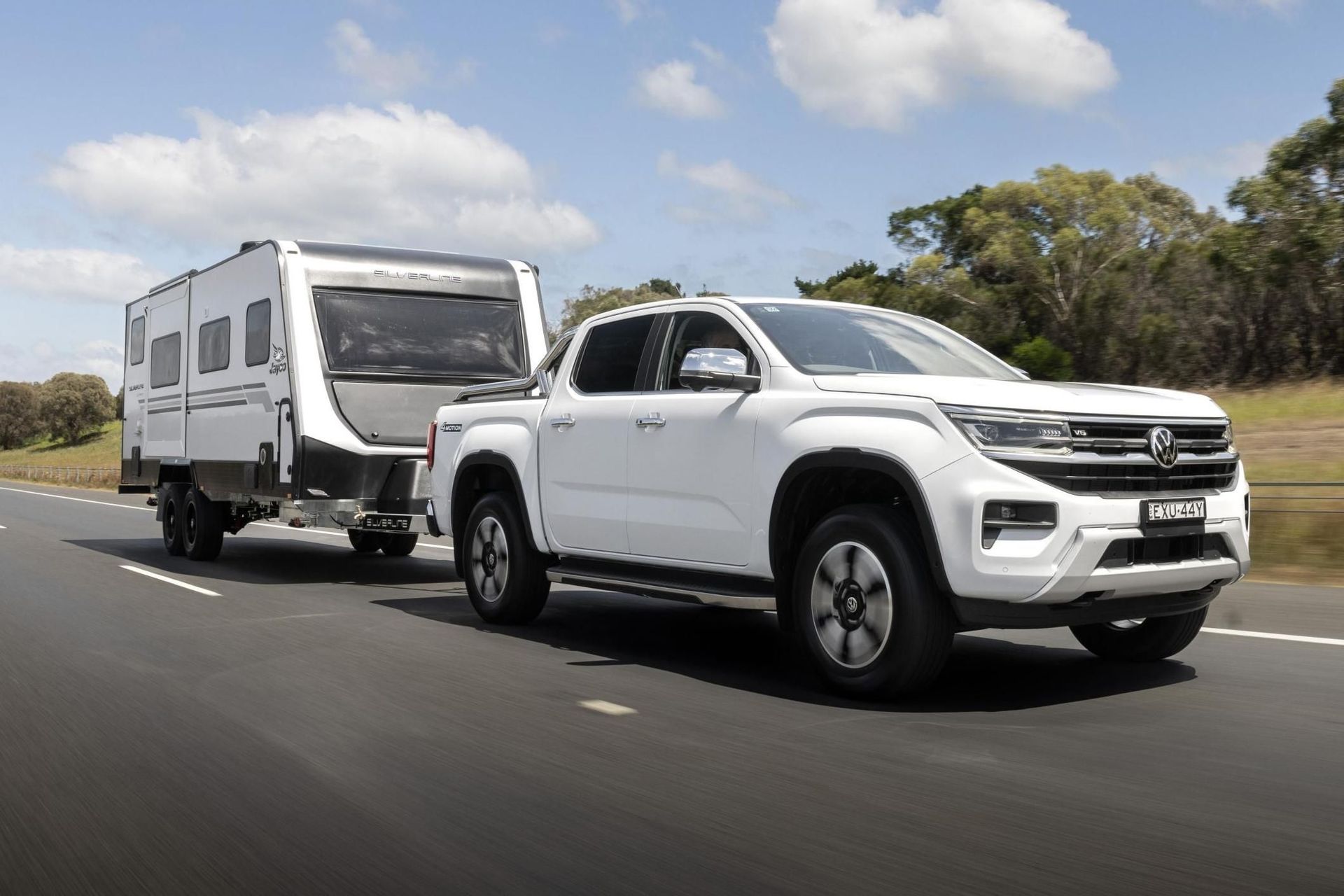 Calls grow for mandatory caravan driver training | CarExpert