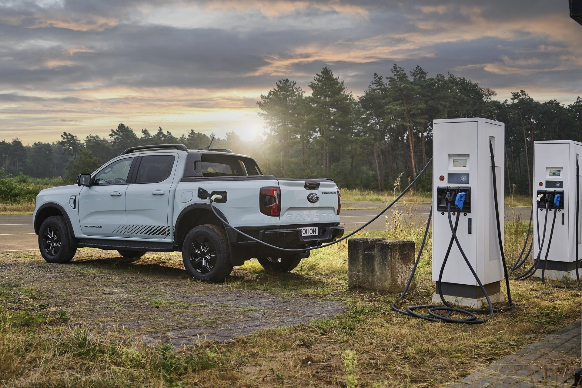 2025 Ford Ranger PHEV: Key stats revealed ahead of Australian launch ...
