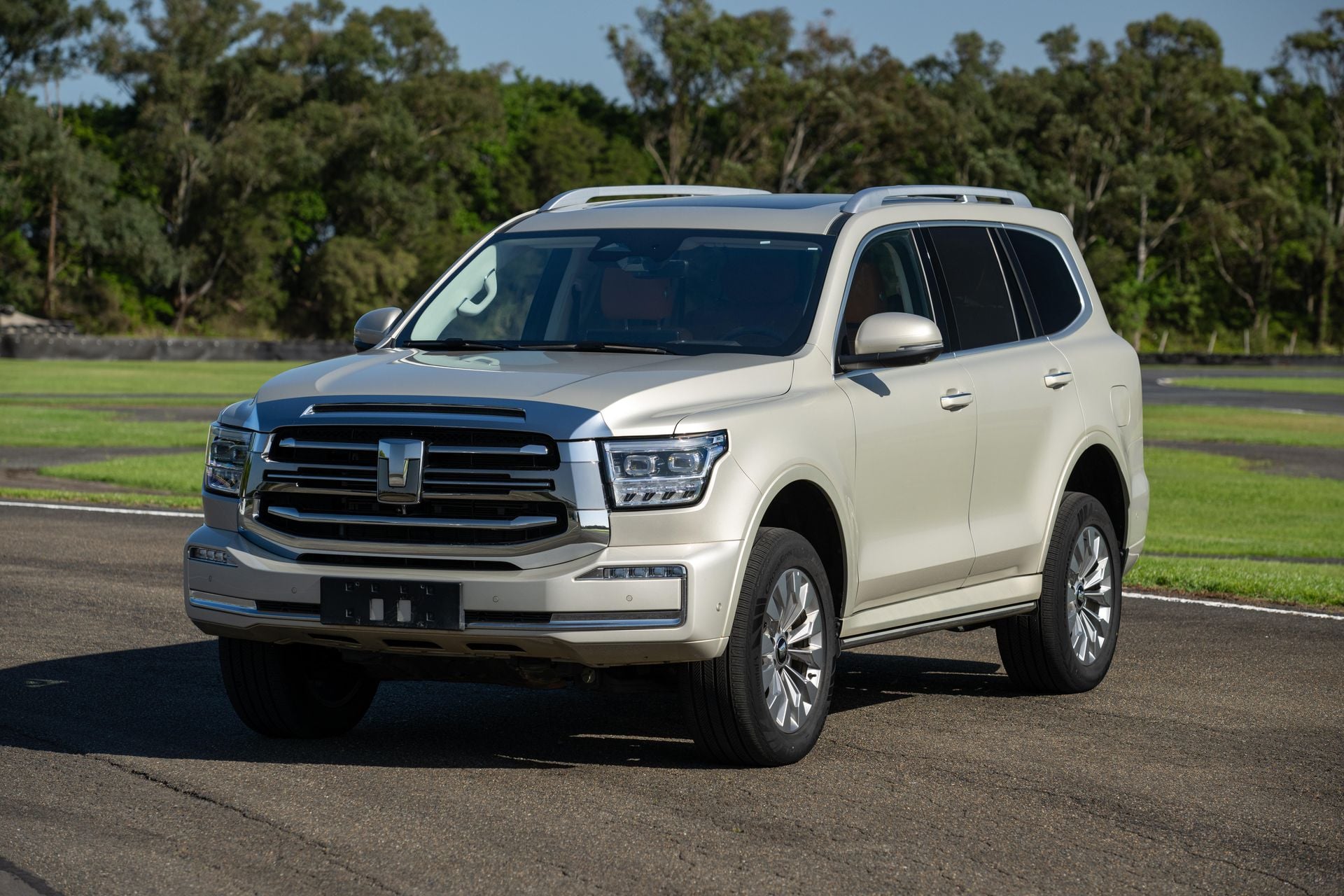 2025 GWM Tank 500 PHEV to beat Prado, Everest in offering plug-in power ...