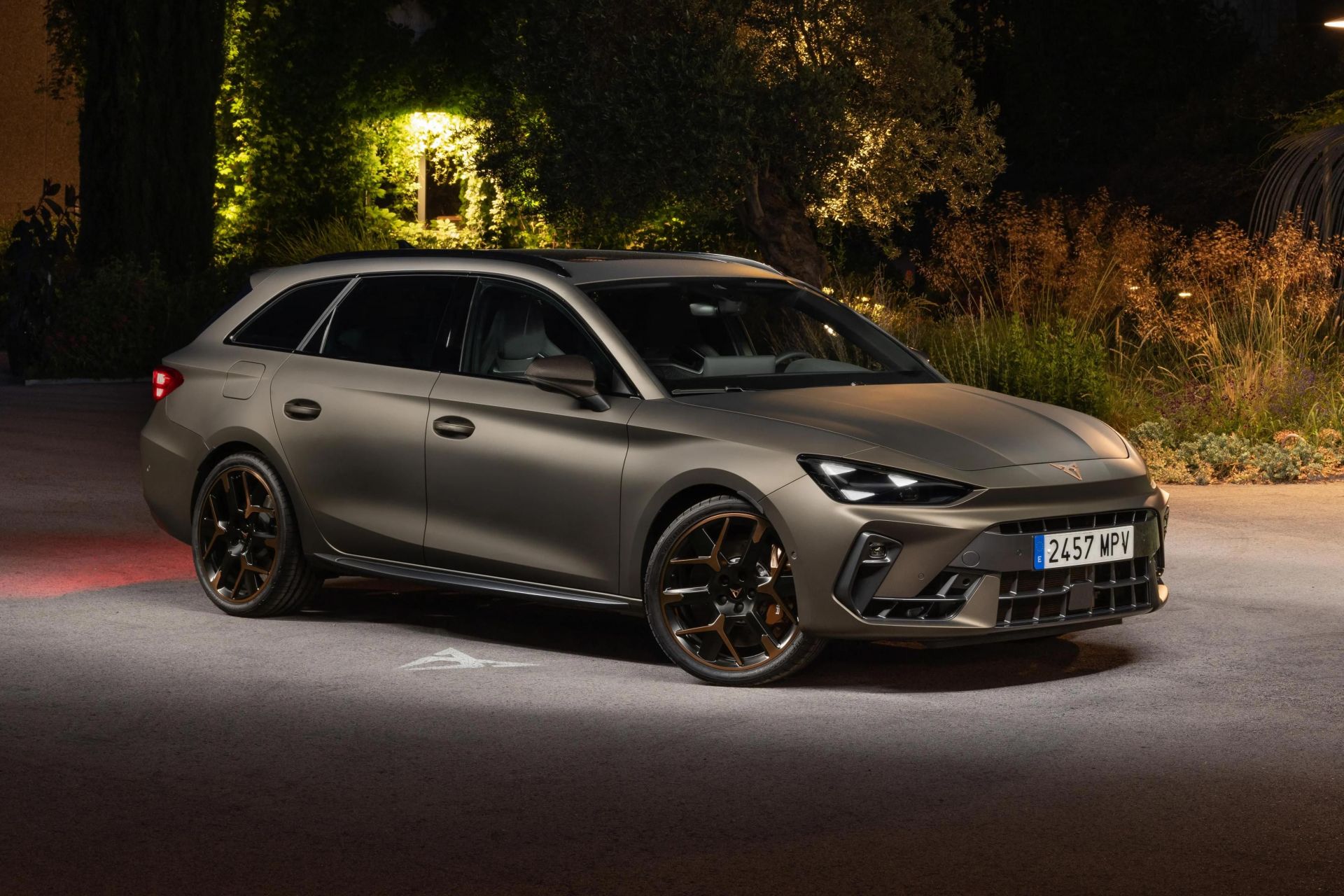 2025 Cupra Leon Sportstourer review | CarExpert