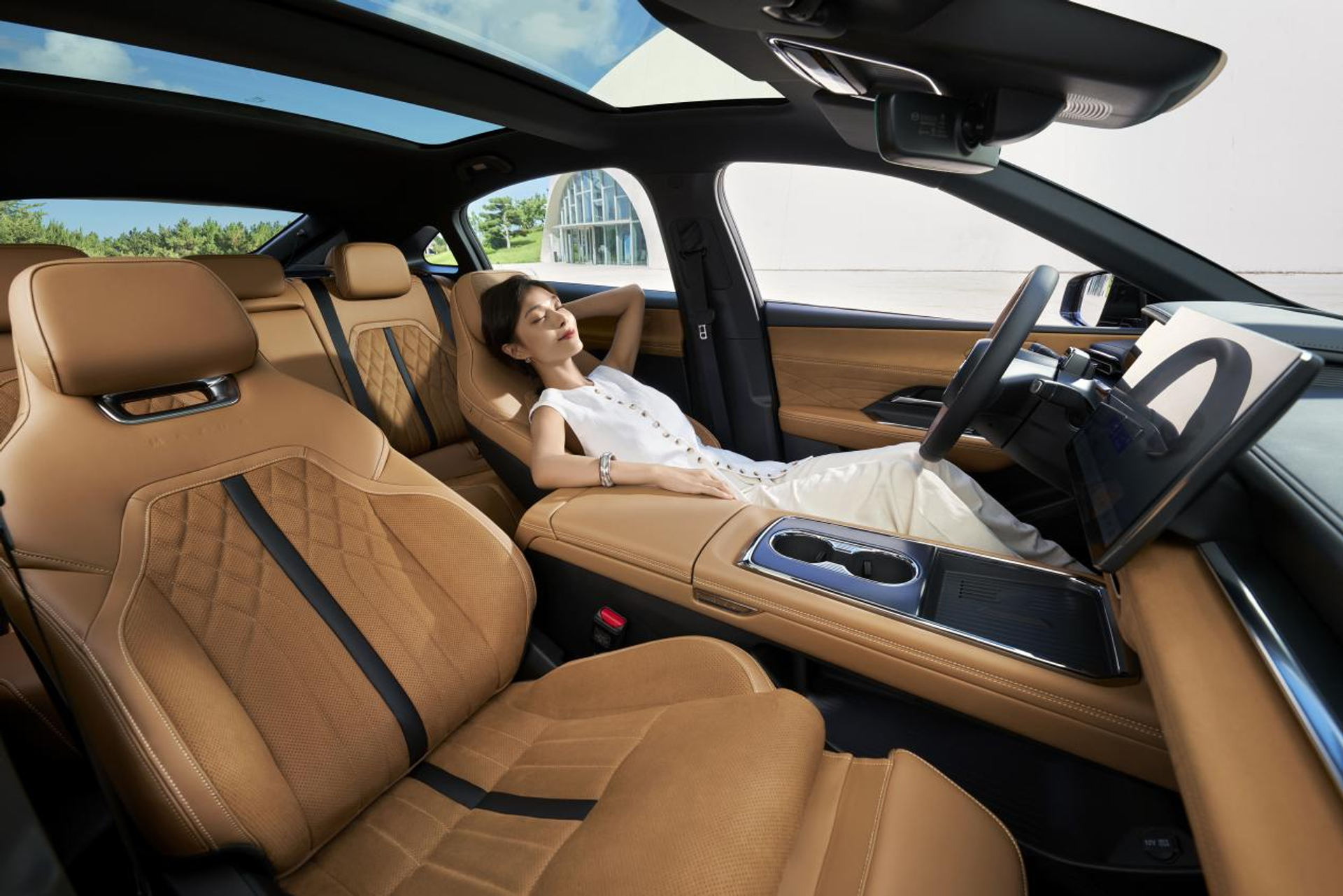 Electrified Mazda 6 successor goes on sale with a sub-$30,000 price tag ...