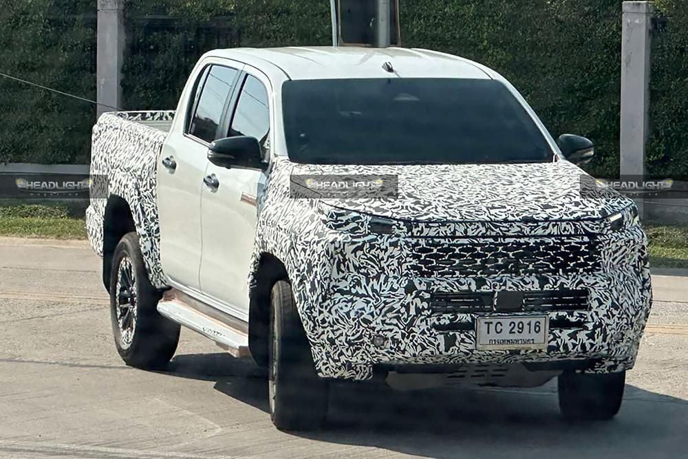 2026 Toyota HiLux: ‘New-generation’ ute spied | CarExpert