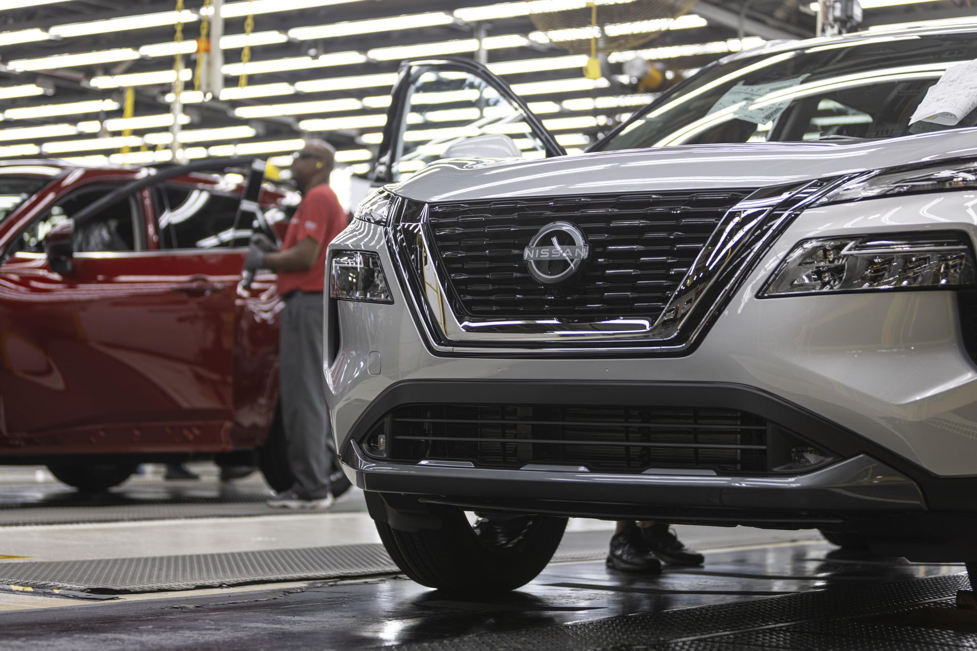 Could Tesla invest in Nissan? One group is trying to make it happen ...