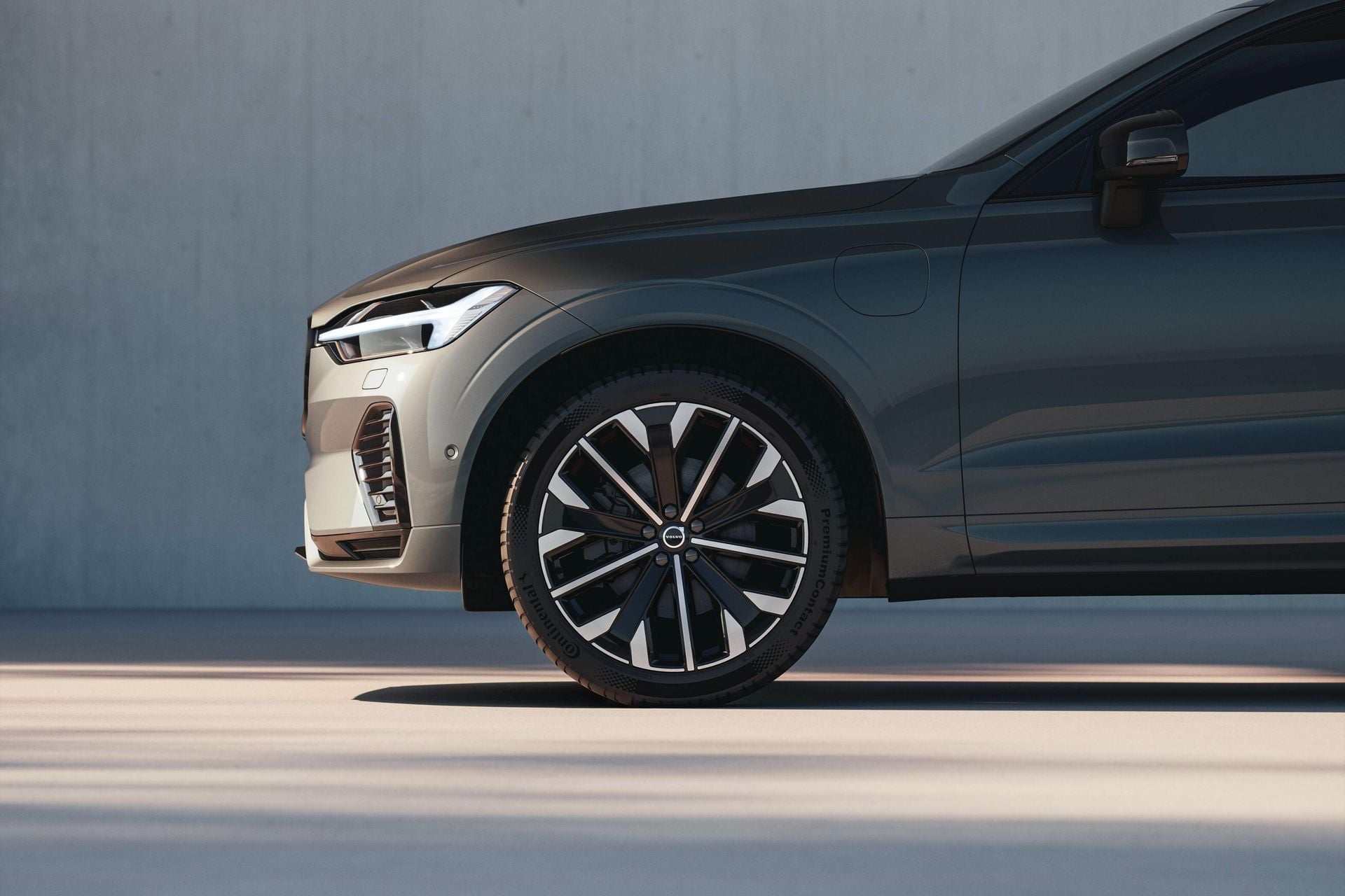 2026 Volvo XC60 prices: Refreshed SUV gets tech upgrade | CarExpert