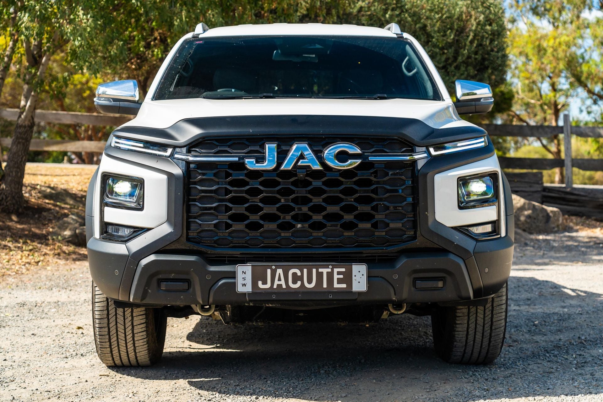 2025 JAC T9 review | CarExpert