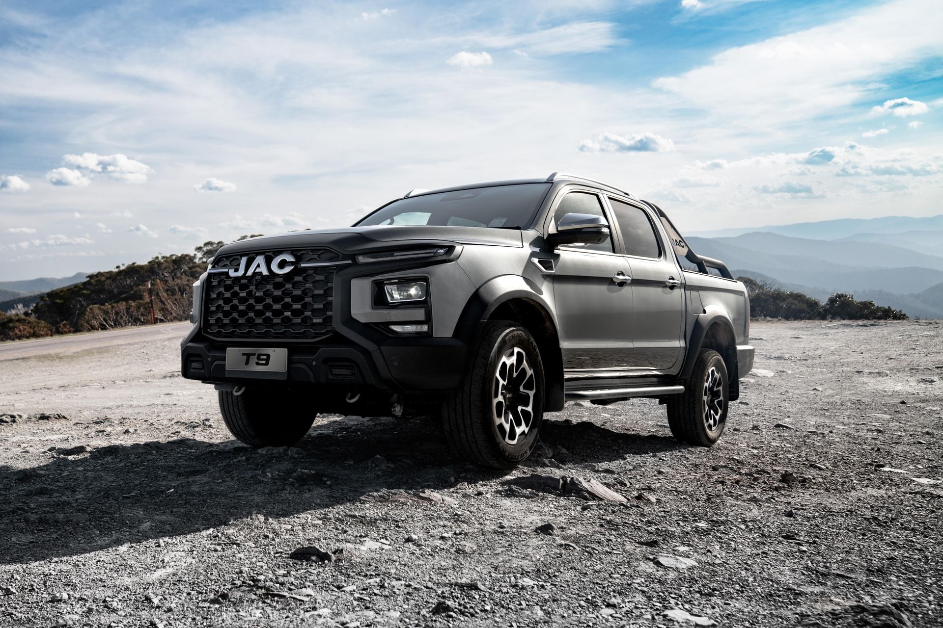 2025 JAC T9 review | CarExpert