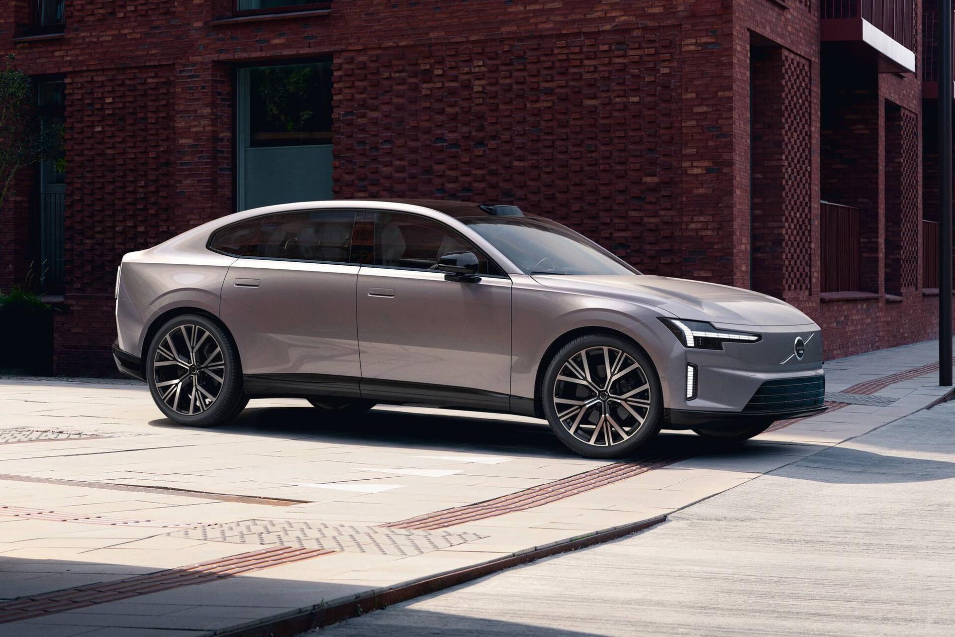2026 Volvo ES90 revealed as brand's most car-like EV yet | CarExpert
