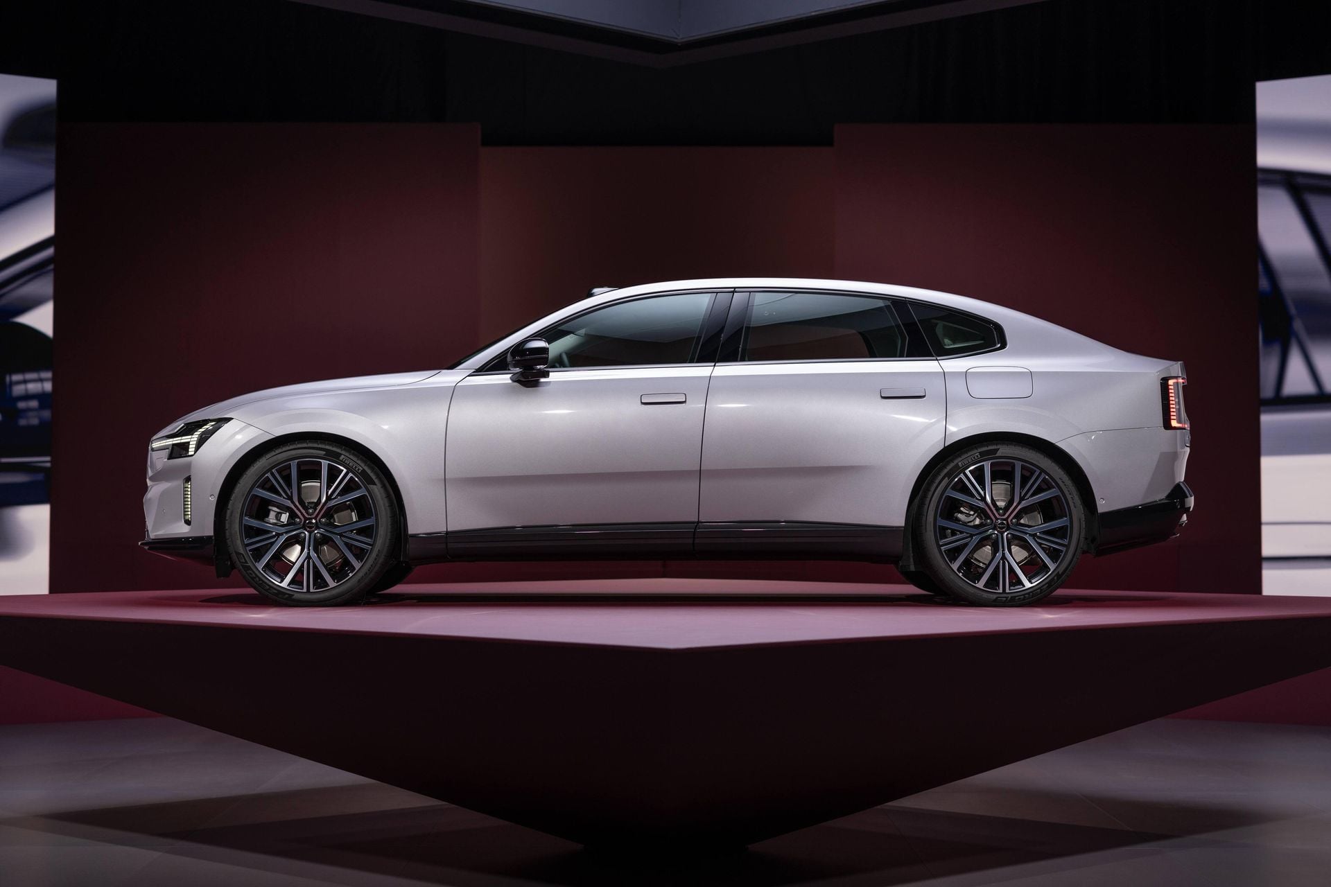2026 Volvo ES90: Genre-busting luxury EV priced for Australia | CarExpert