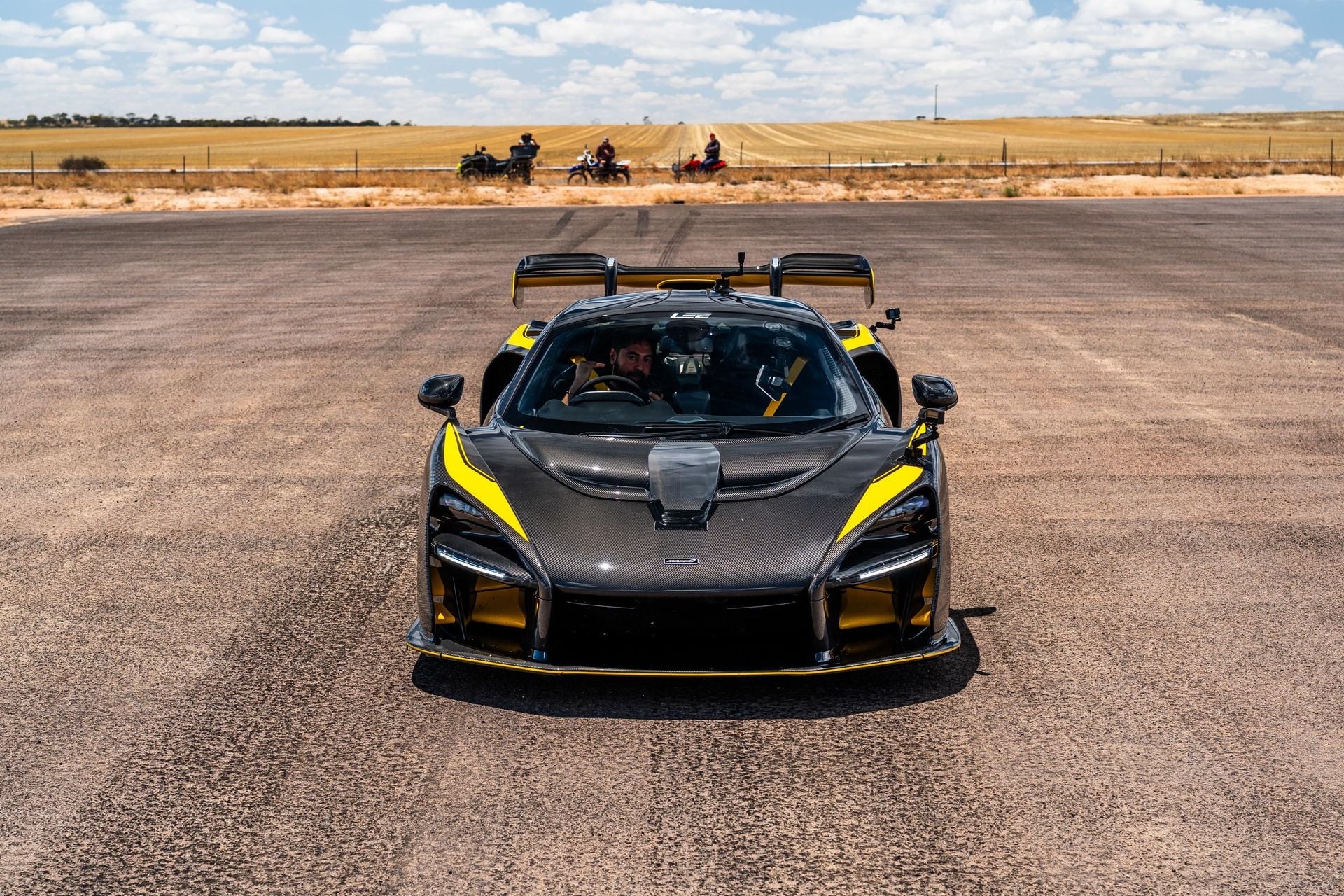 Lamborghini Sian vs McLaren Senna drag race | CarExpert