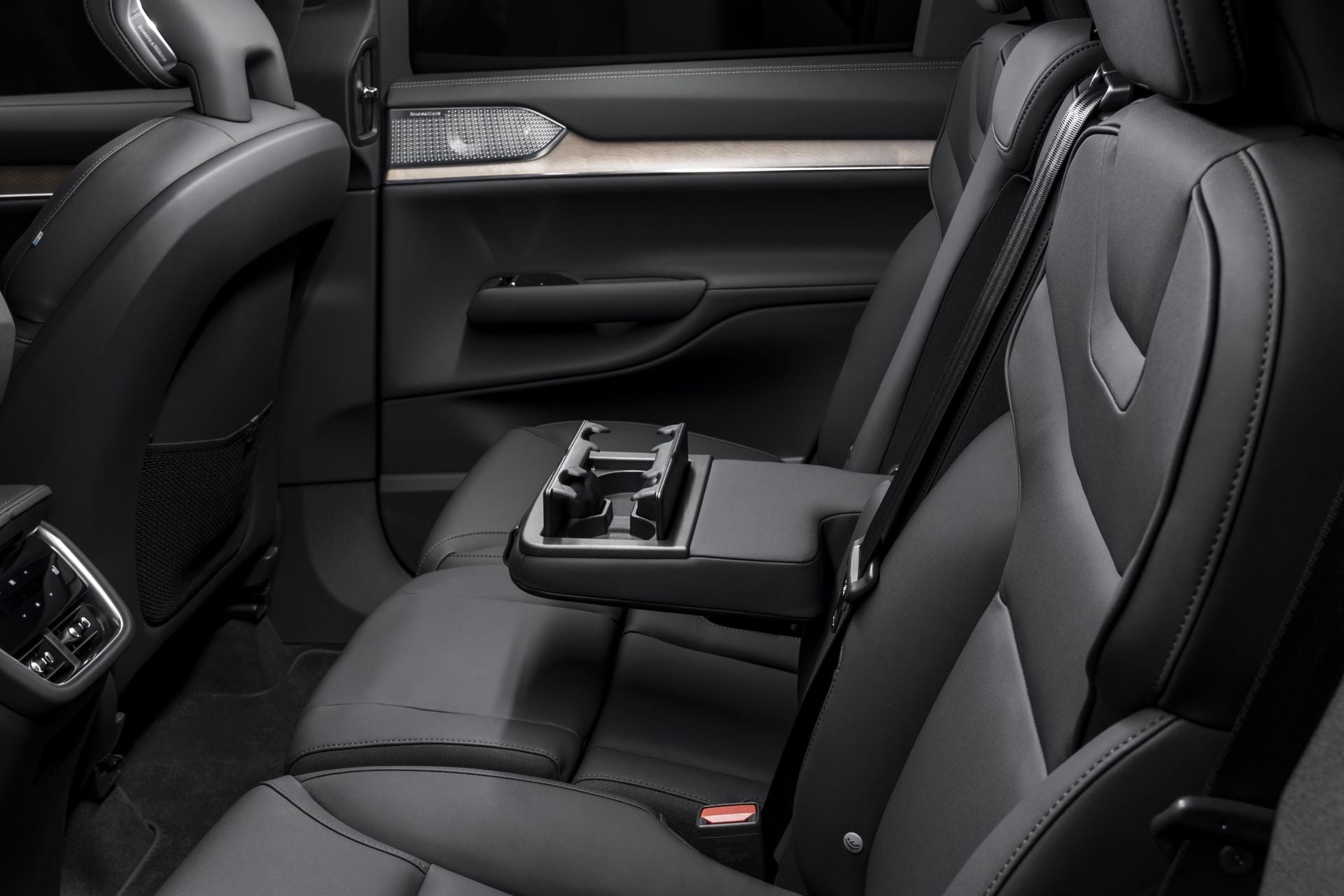 2025 Volvo EX90 review | CarExpert