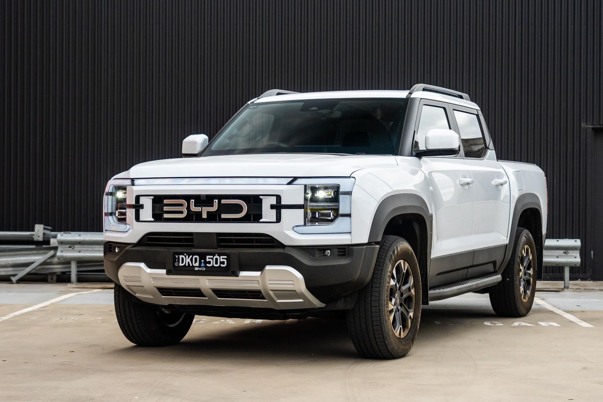 BYD Shark 6 drive-away deal brings thousands in savings for some buyers ...